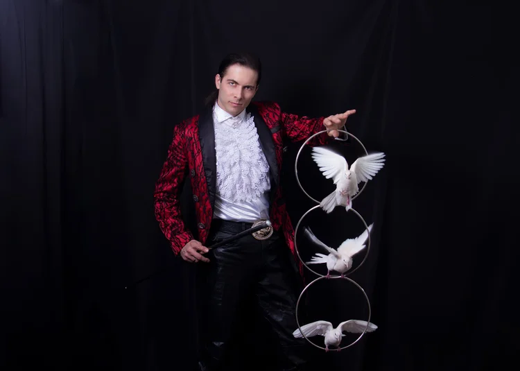 How to Book the Best Magician Near You for Any Occasion — Jeff Black Magic
