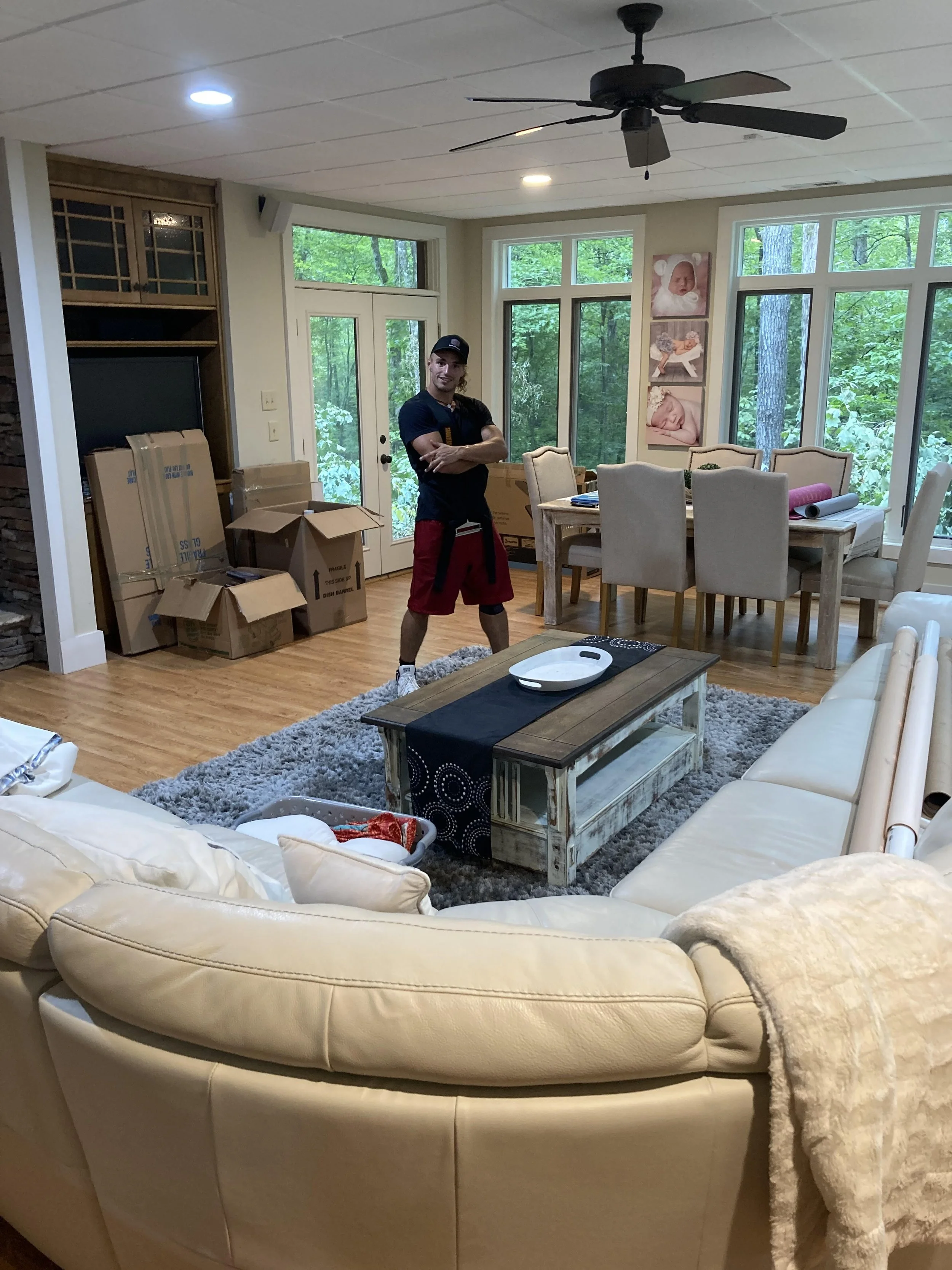 Surfus Moving Pros | Moving Services & Trucks for Your Move | Travelers ...