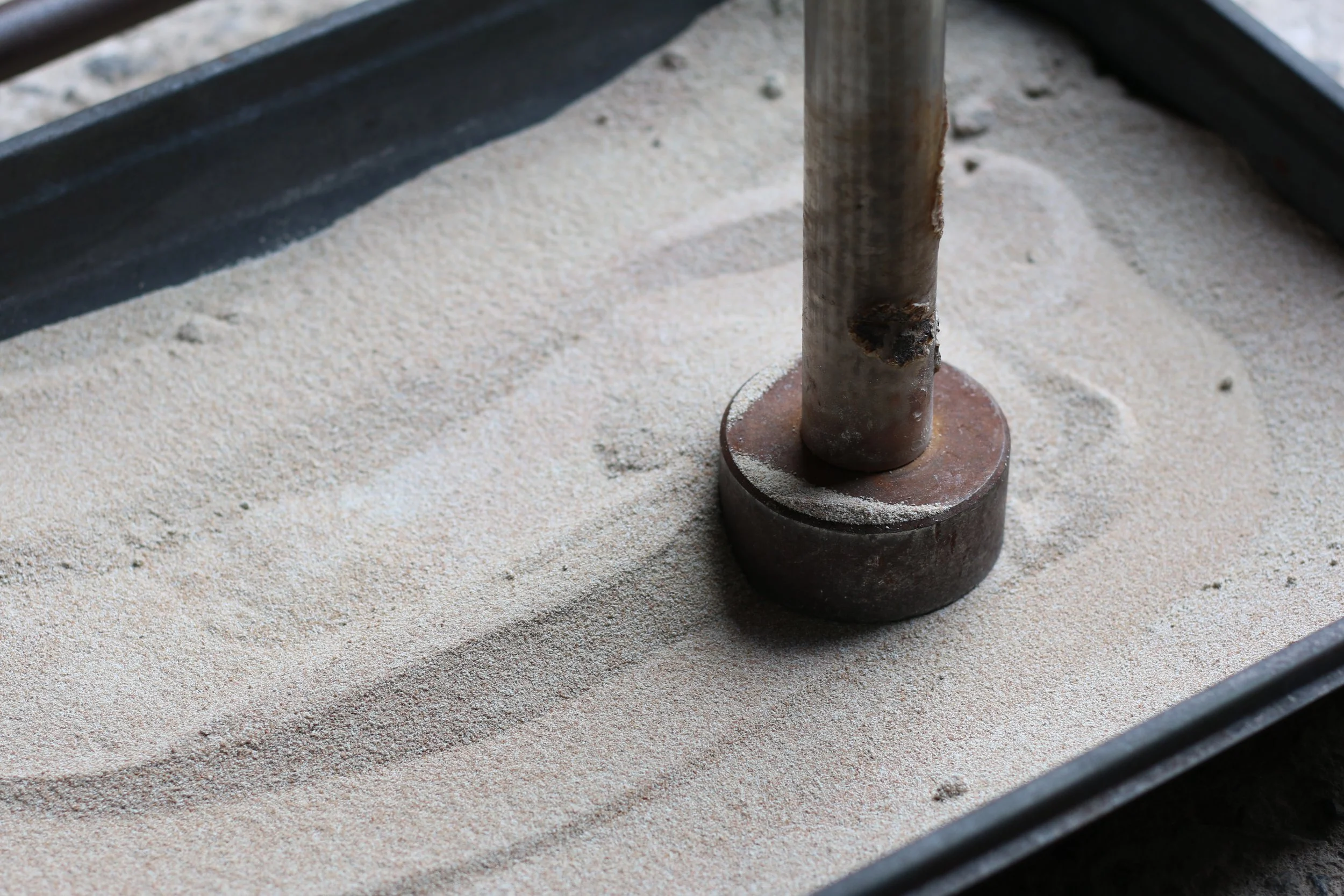 Waste Mussels used in Thames Glass | Lulu Harrison