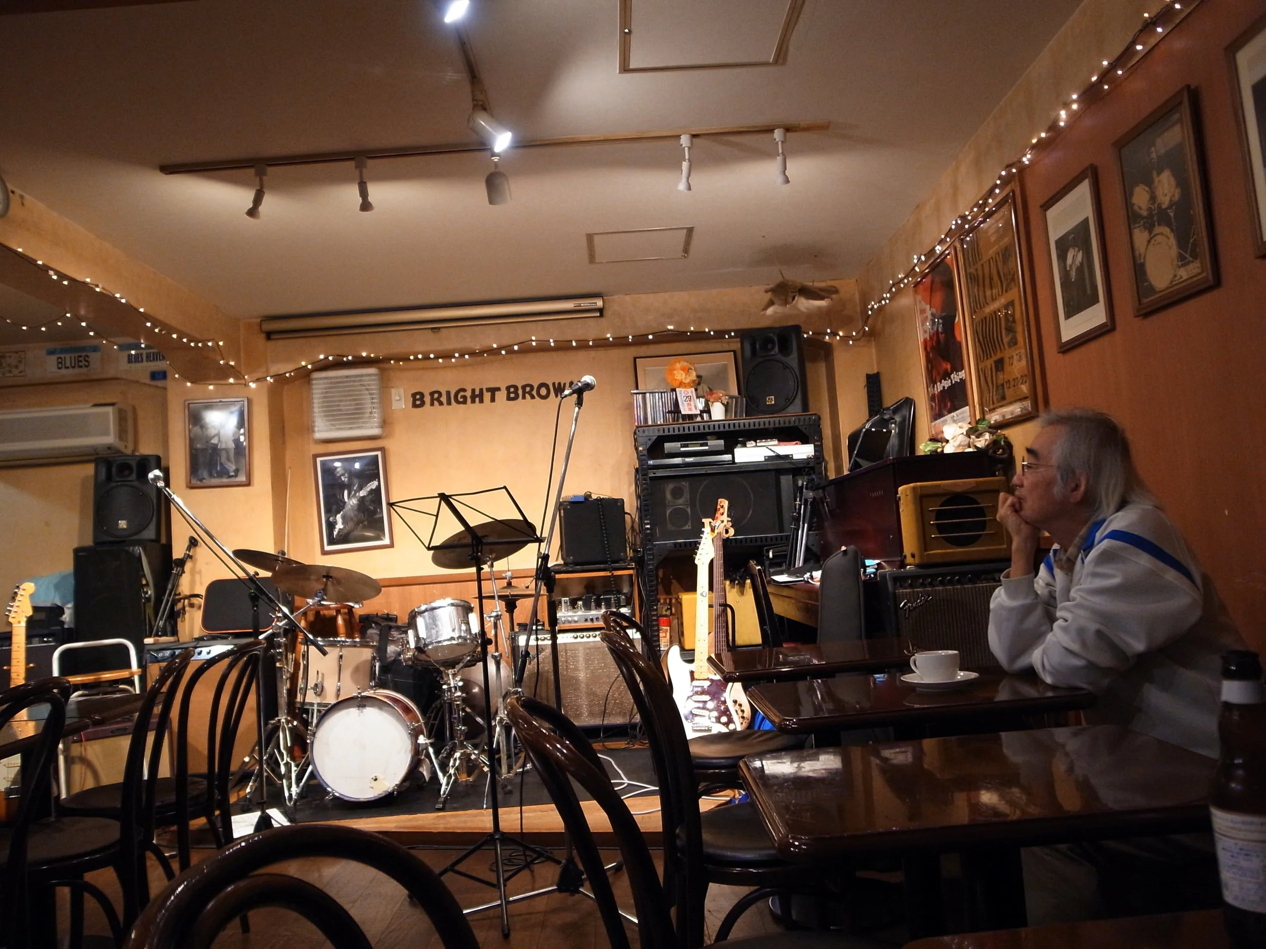 Jazz in Japan | Bright Brown