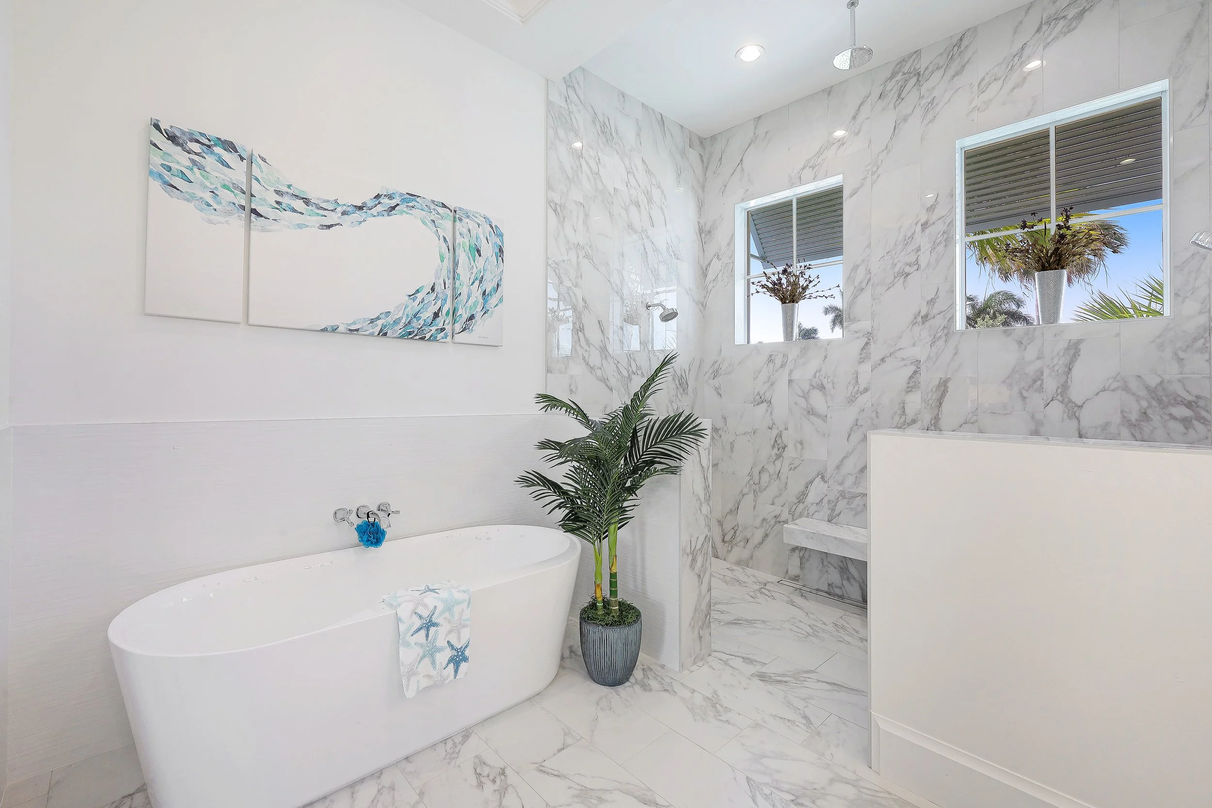 Master bath — Aqua Custom Homes