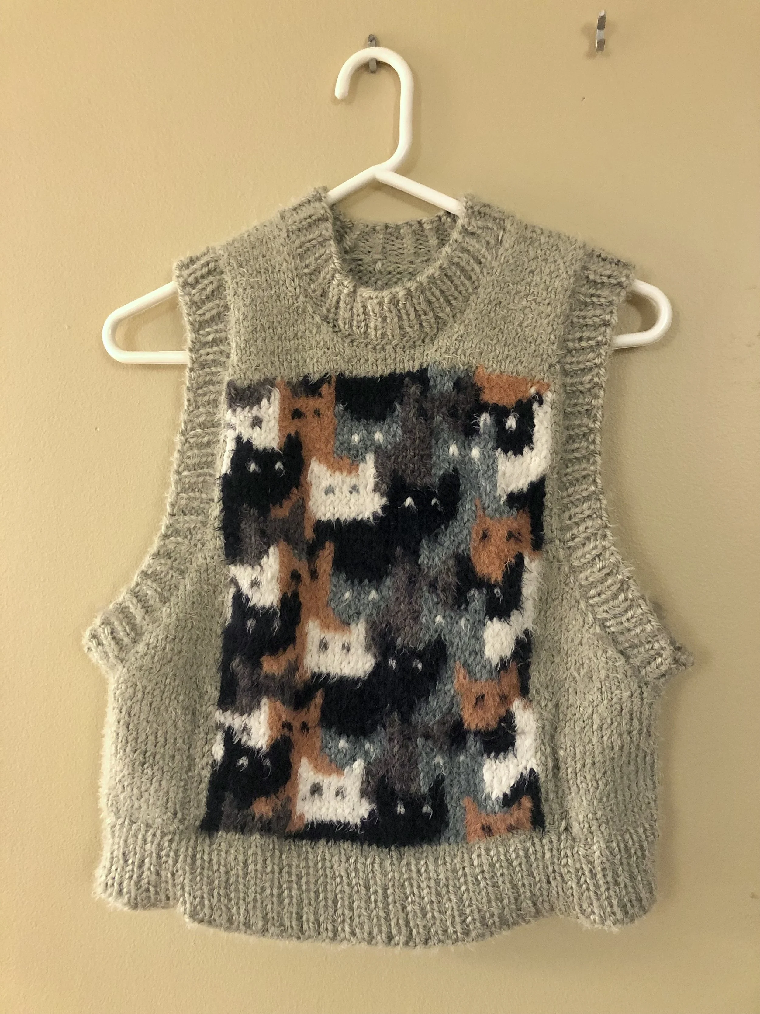 Portfolio — If I'm Sitting I'm Knitting