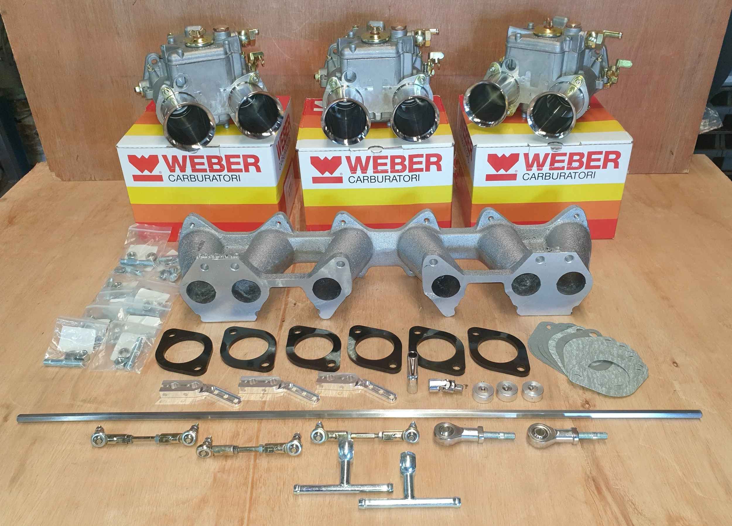 Datsun 240Z 260Z 280Z L28 L26 GENUINE Triple 45 WEBER DCOE Sidedraft ...