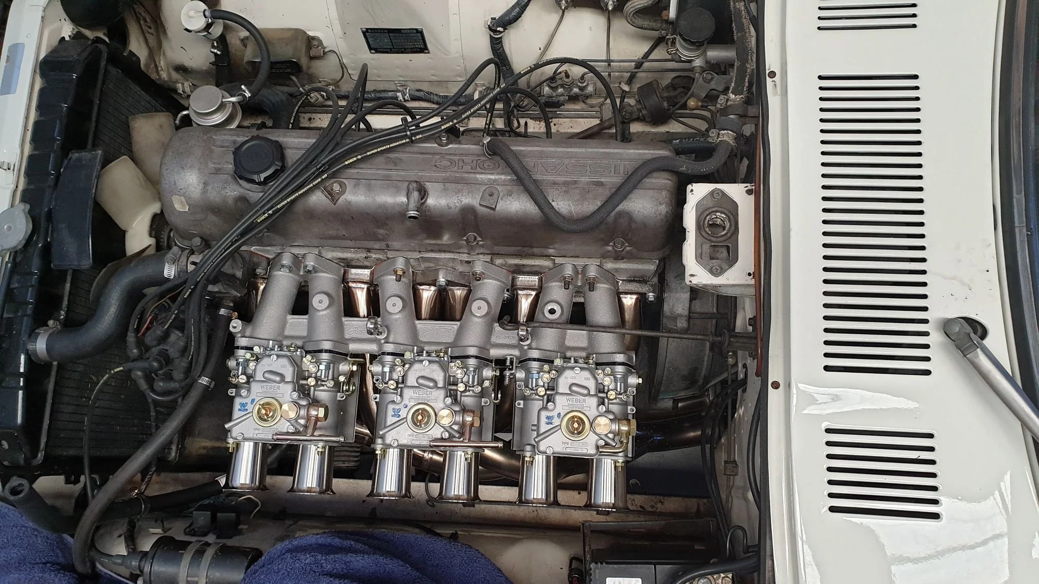 Datsun 240Z 260Z 280Z L28 GENUINE Triple 45 WEBER DCOE Sidedraft ...