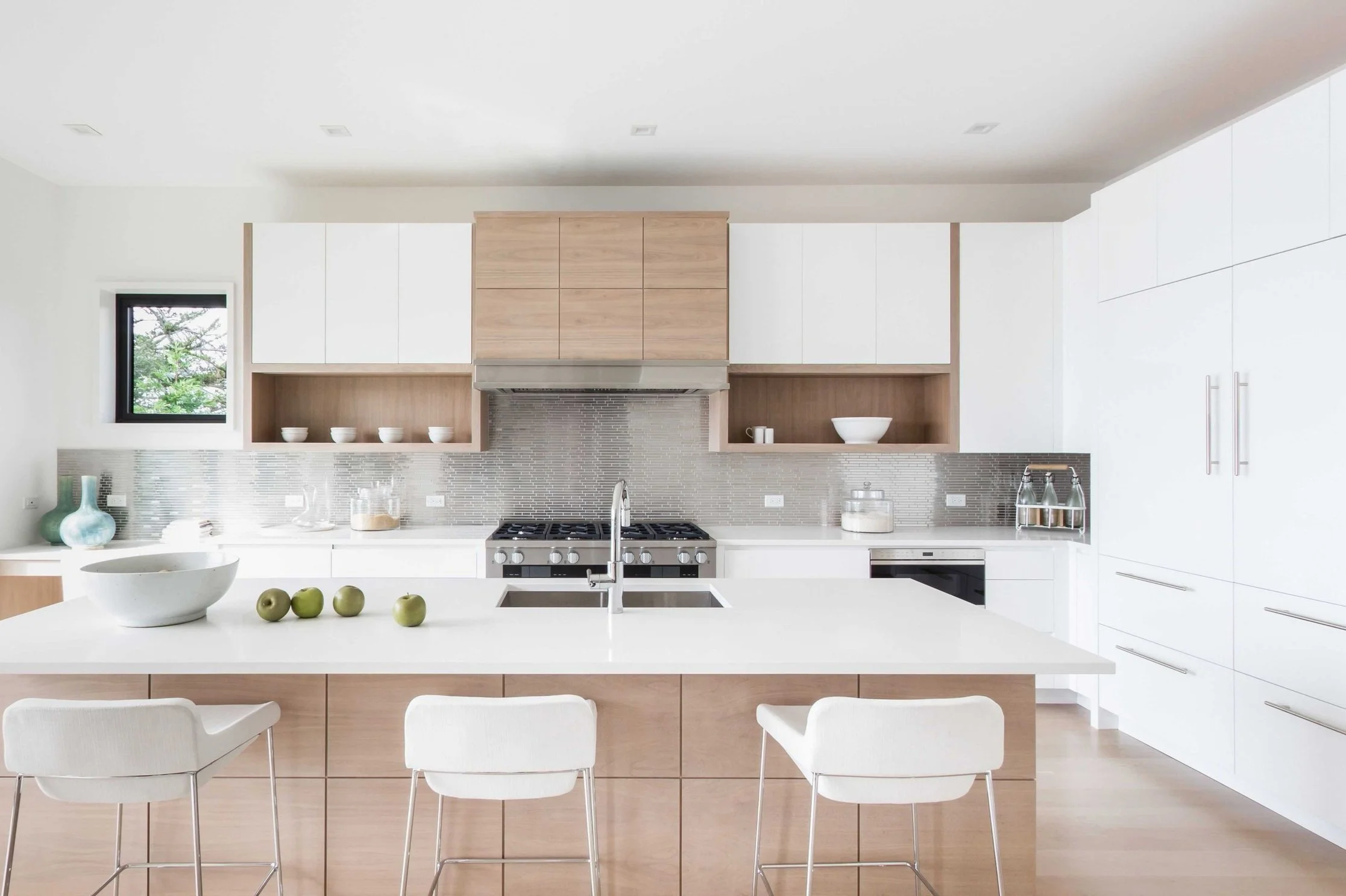 Handcrafted Cabinetry & Luxury Custom Kitchen Design