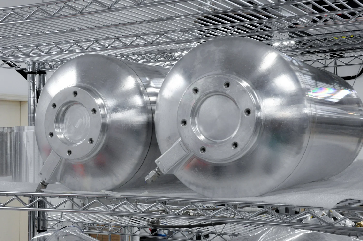 Piston Tanks — Agile Space Industries