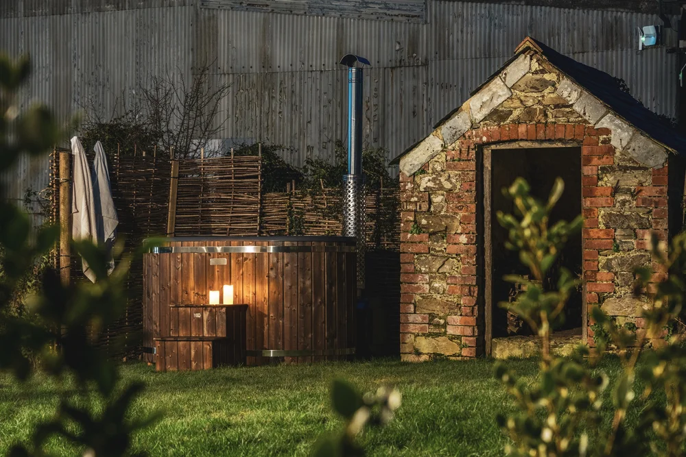 The Nooke (Sleeps 2) — Bogee Farm