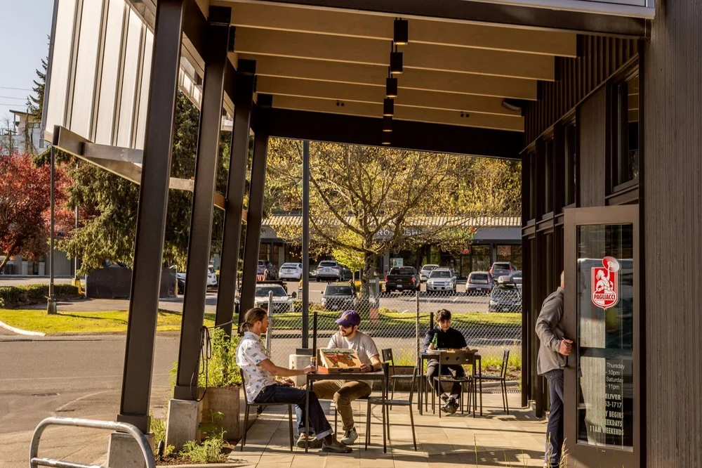 Pagliacci Pizza Eastgate || Rebuild — Floisand Studio Architects