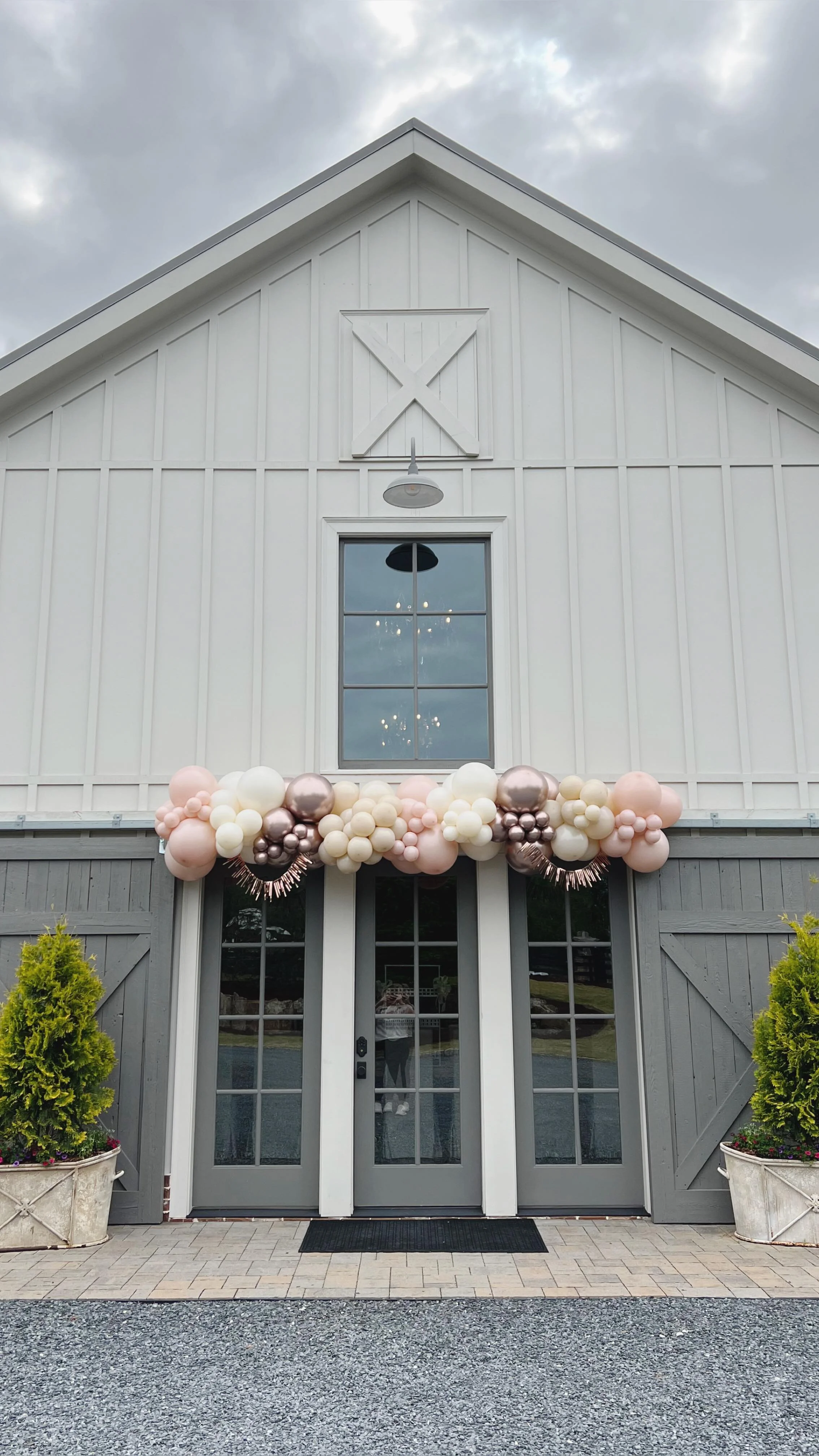 Custom Party Decor & Balloons