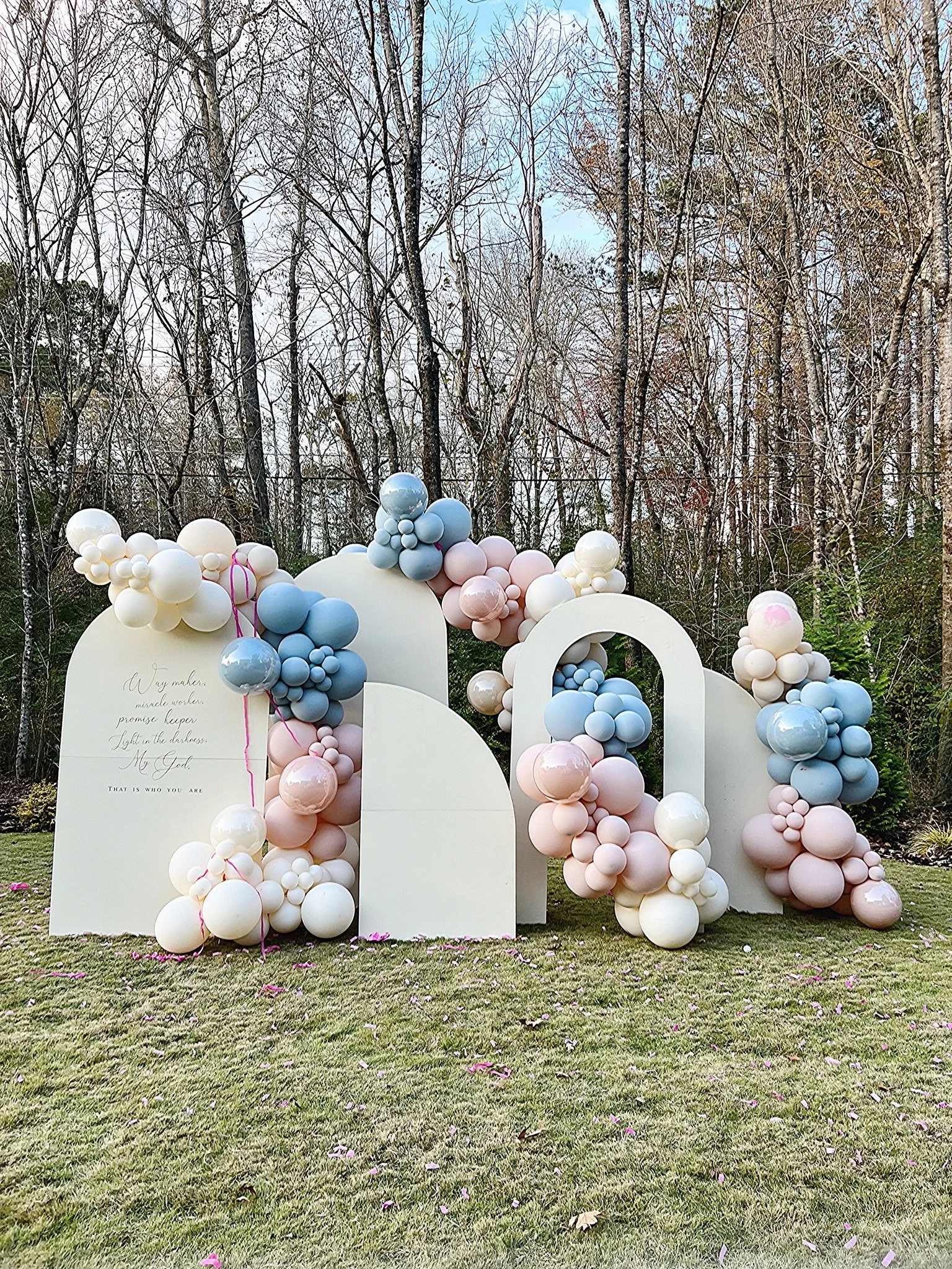 Custom Party Decor & Balloons