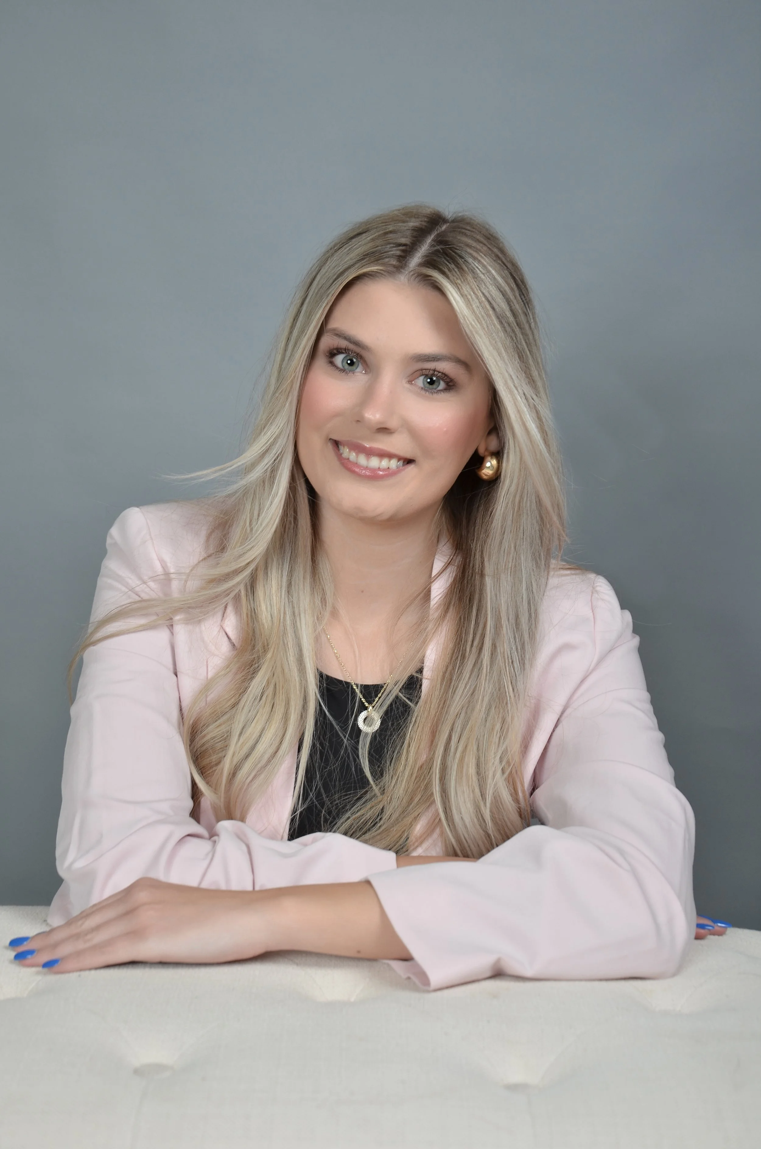 How Professional Headshots Can Boost Your LinkedIn Profile — Kat Squibb ...