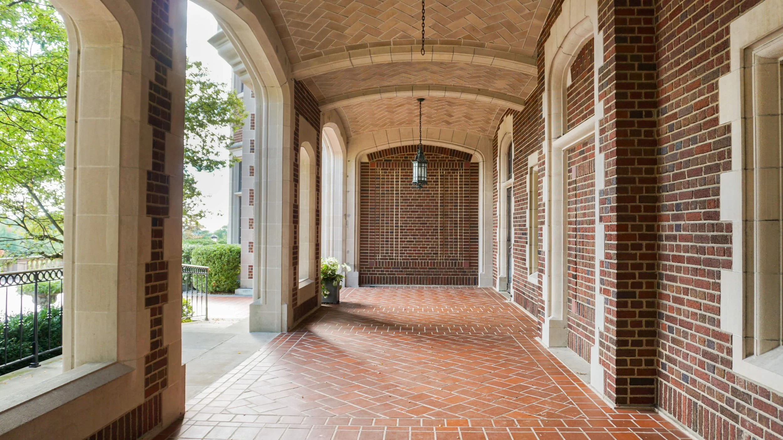 Waveny House