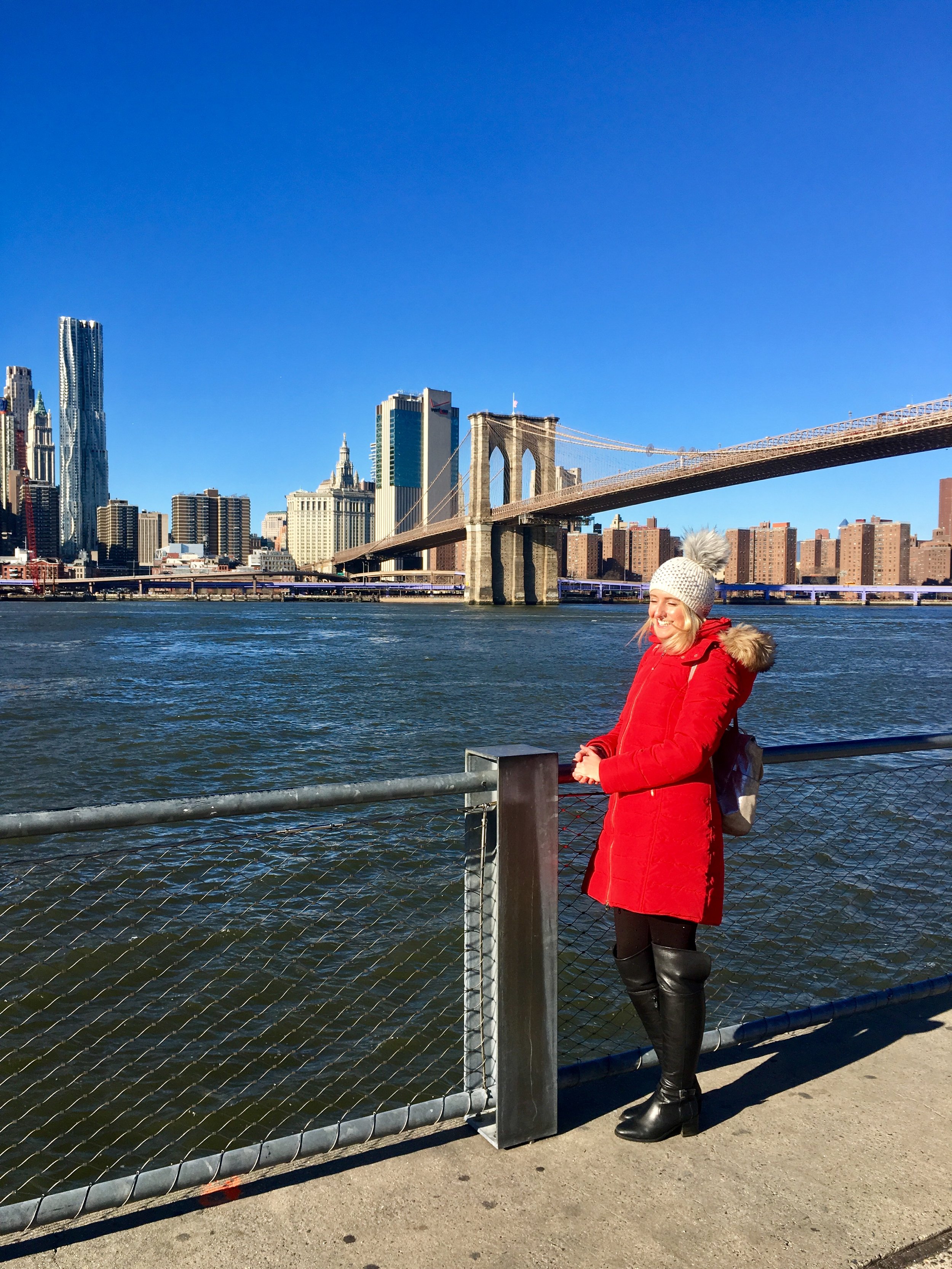Biography — Lucinda Scott | Singer Actor