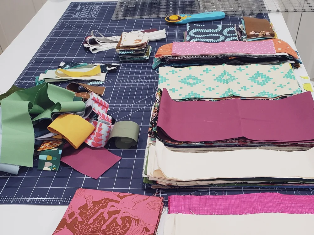 What to do with fabric scraps? A manageable fabric scrap system ...