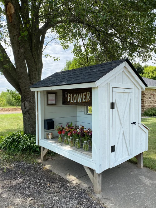 Starting a Roadside Stand: What You Need to Know — Lynsey Taulbee