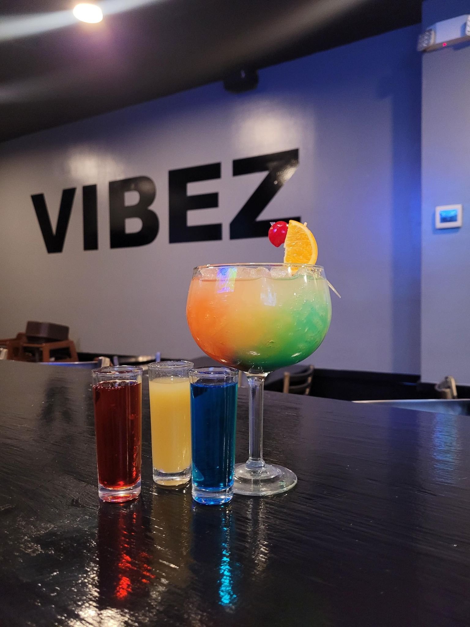 Vibez Bar & Grill