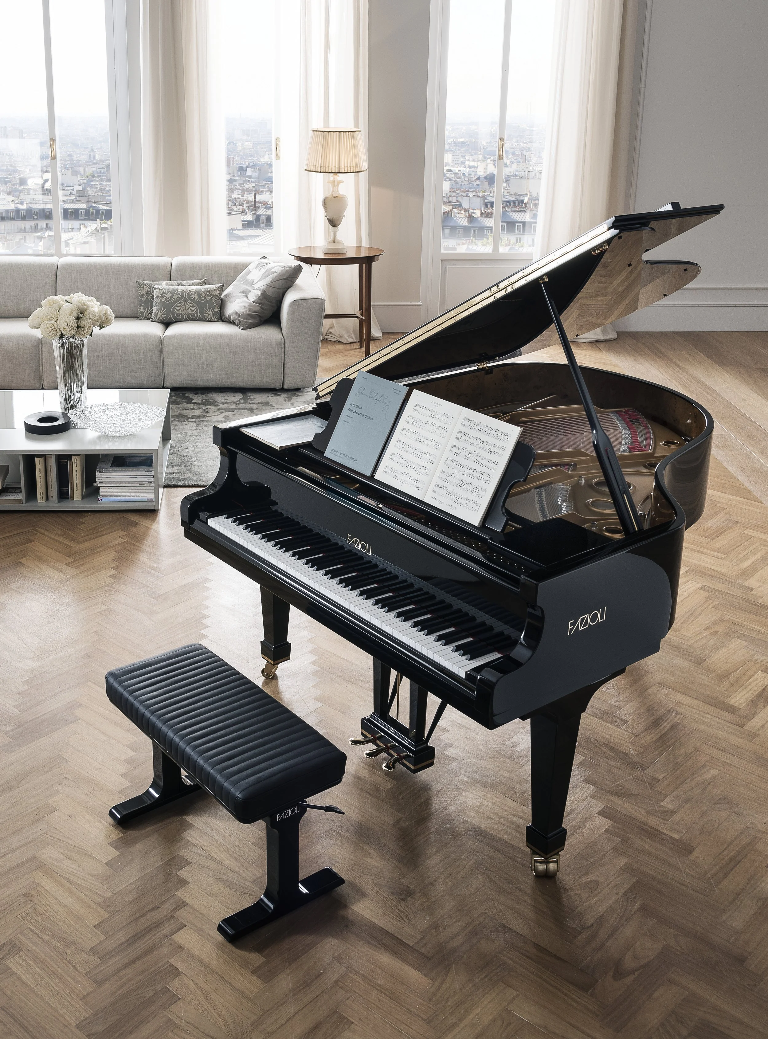 Fazioli piano's - Instrumenten — Quatre Mains Piano's