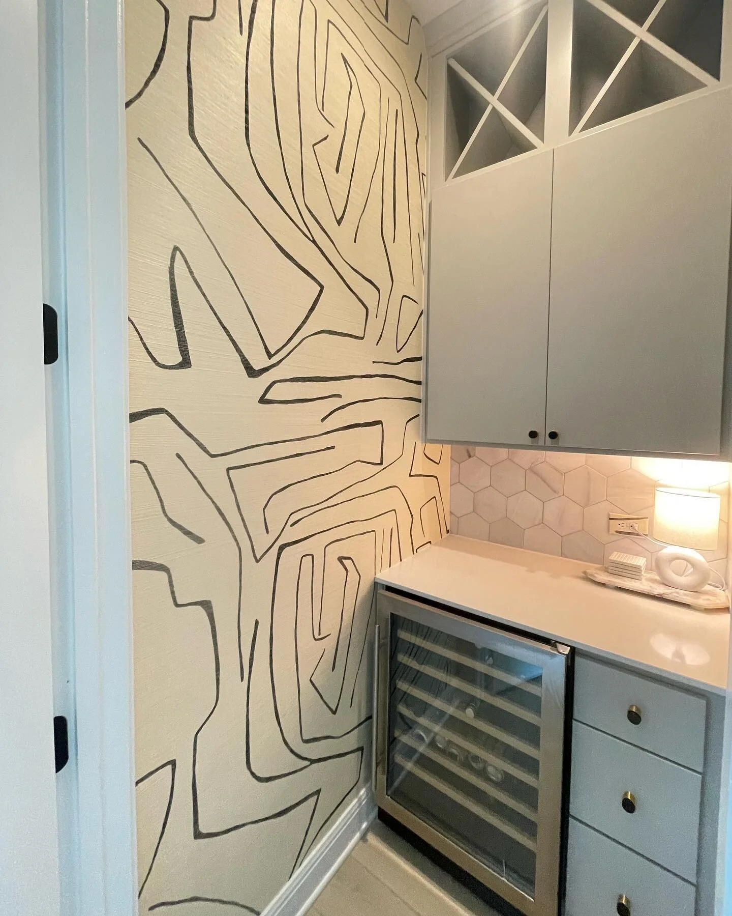 Wallpaper Installer in Austin | Hi-Country Paperworks | Austin wallpaper