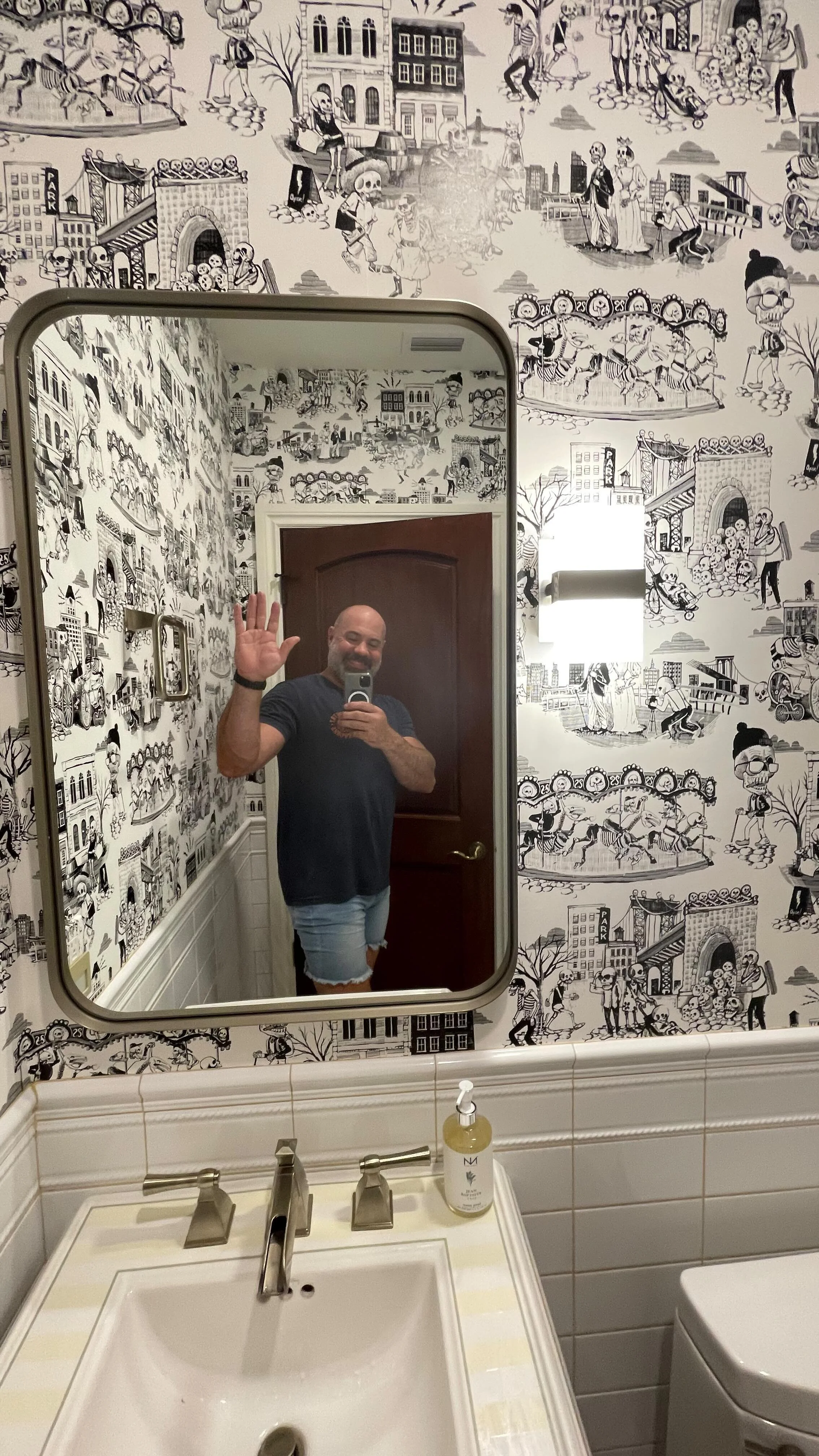 Wallpaper Installer in Austin | Hi-Country Paperworks | Austin wallpaper