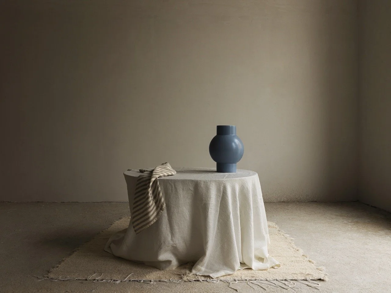 Column I Candle — JAAN STUDIO