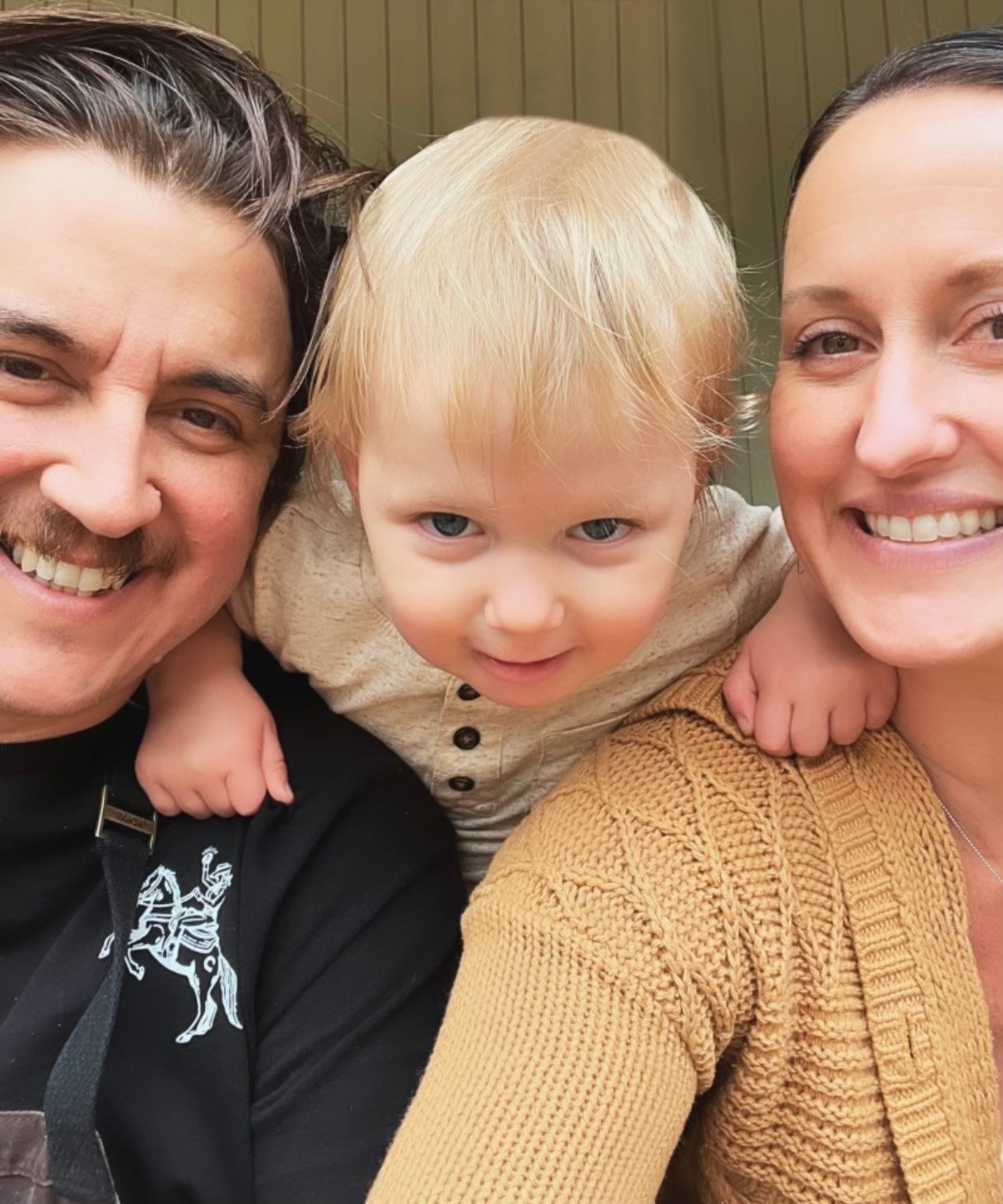 About — CULT BURGER