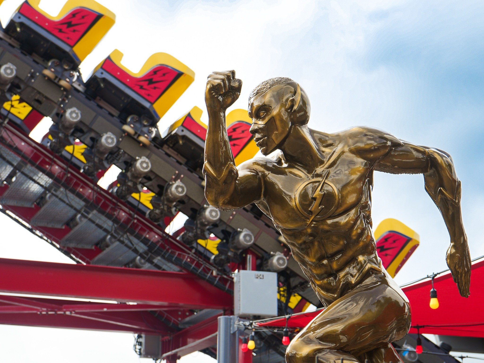 Kid Flash Cosmic Coaster | Six Flags Fiesta Texas — SFFT Source