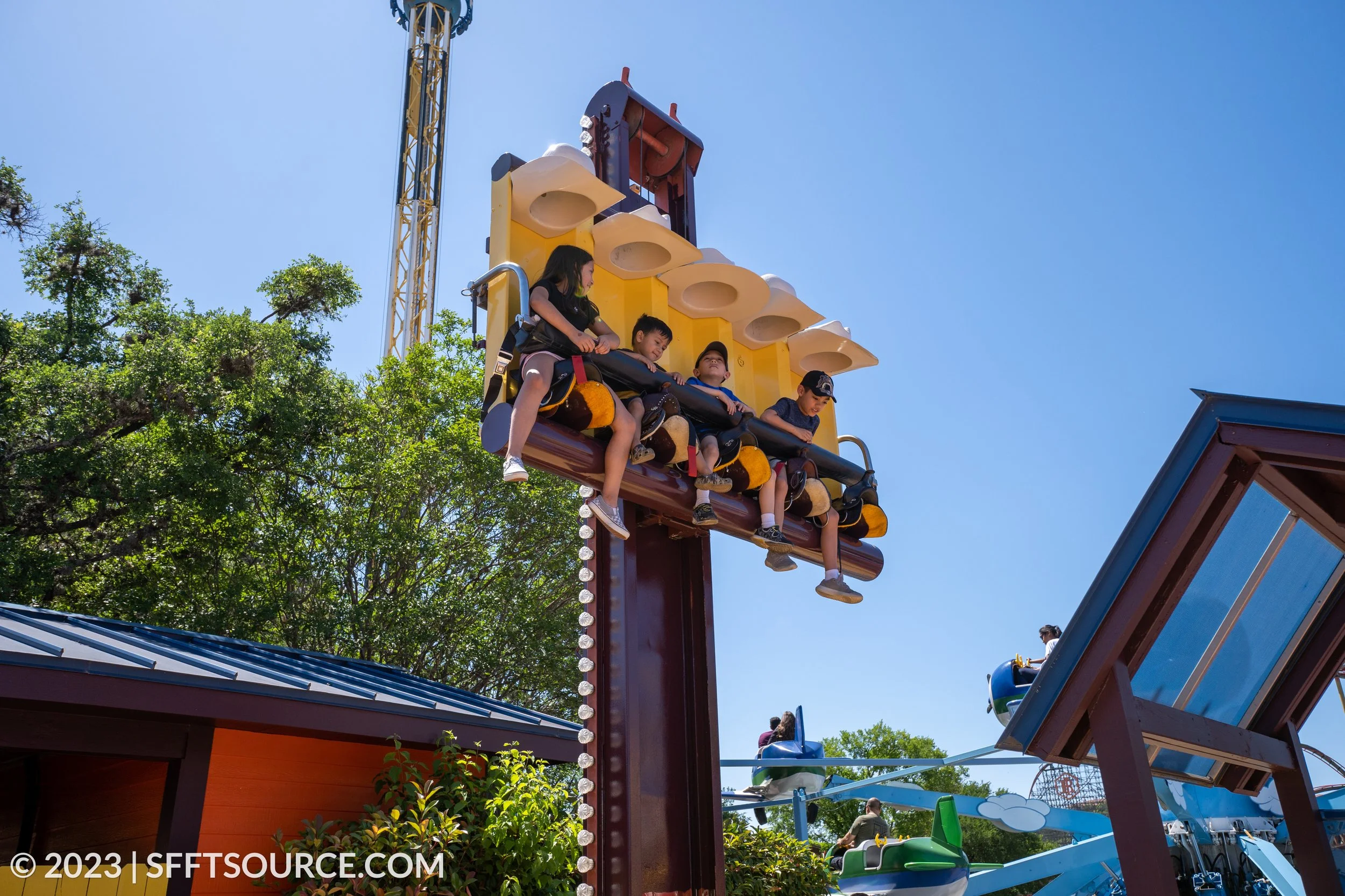 Bucking Broncos | Six Flags Fiesta Texas — SFFT Source