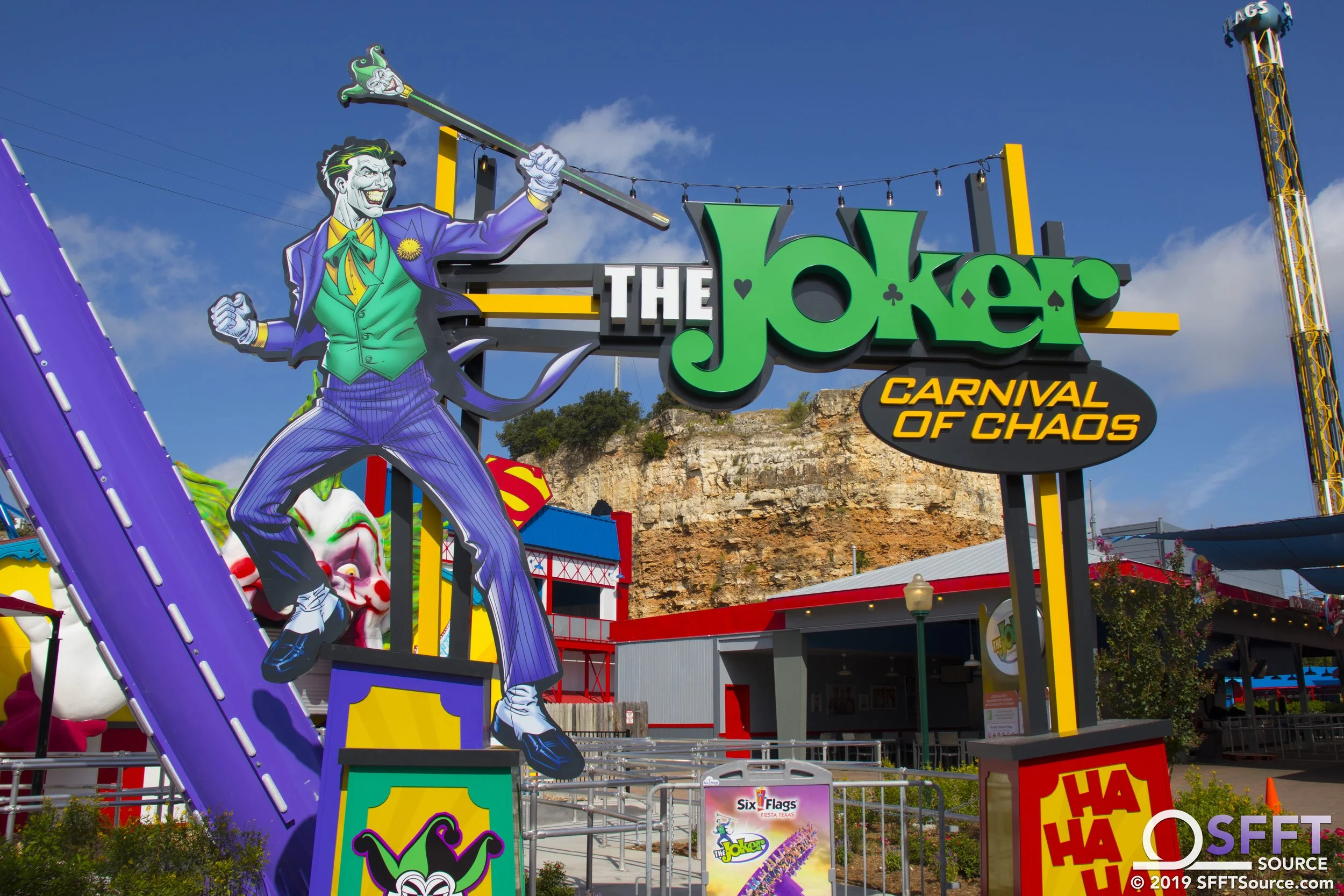 The Joker Carnival of Chaos Thrill Ride | Six Flags Fiesta Texas