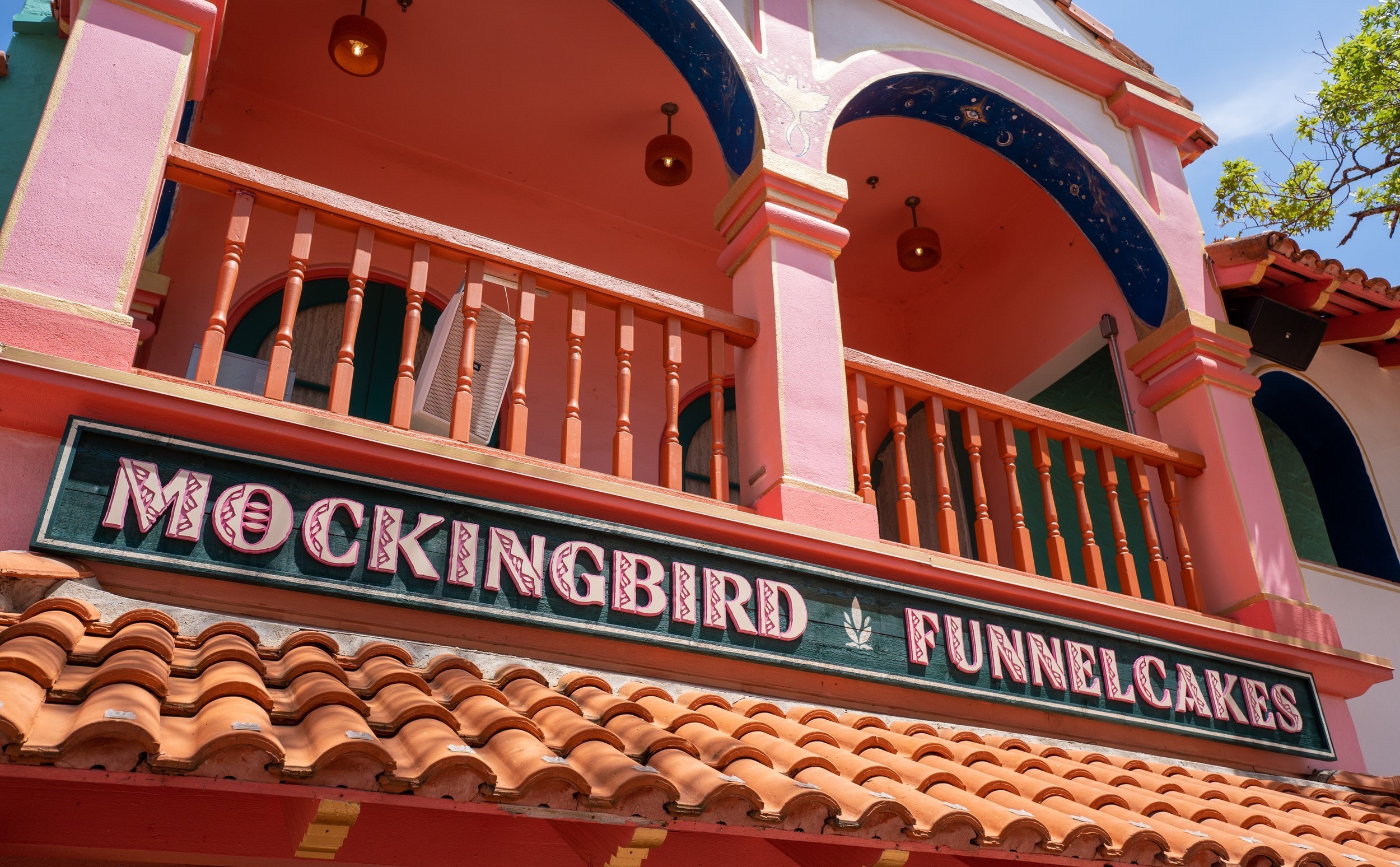 Mockingbird Funnel Cakes | Six Flags Fiesta Texas - SFFT Source