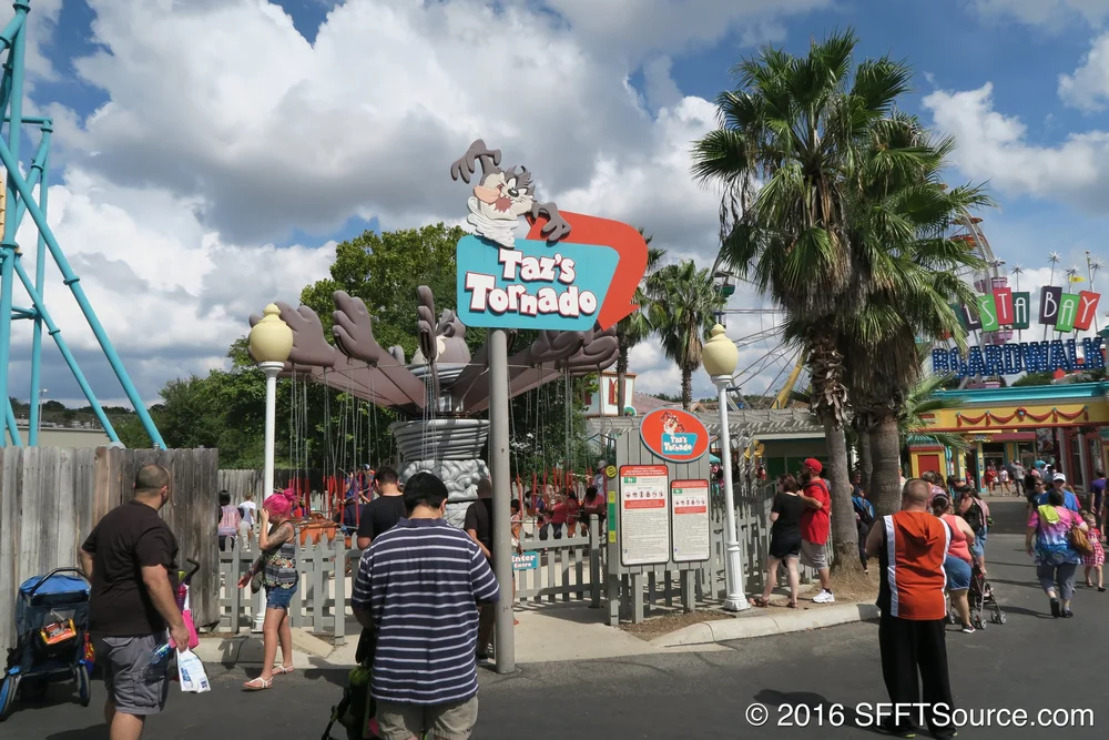 Taz's Tornado Children's Ride | Six Flags Fiesta Texas