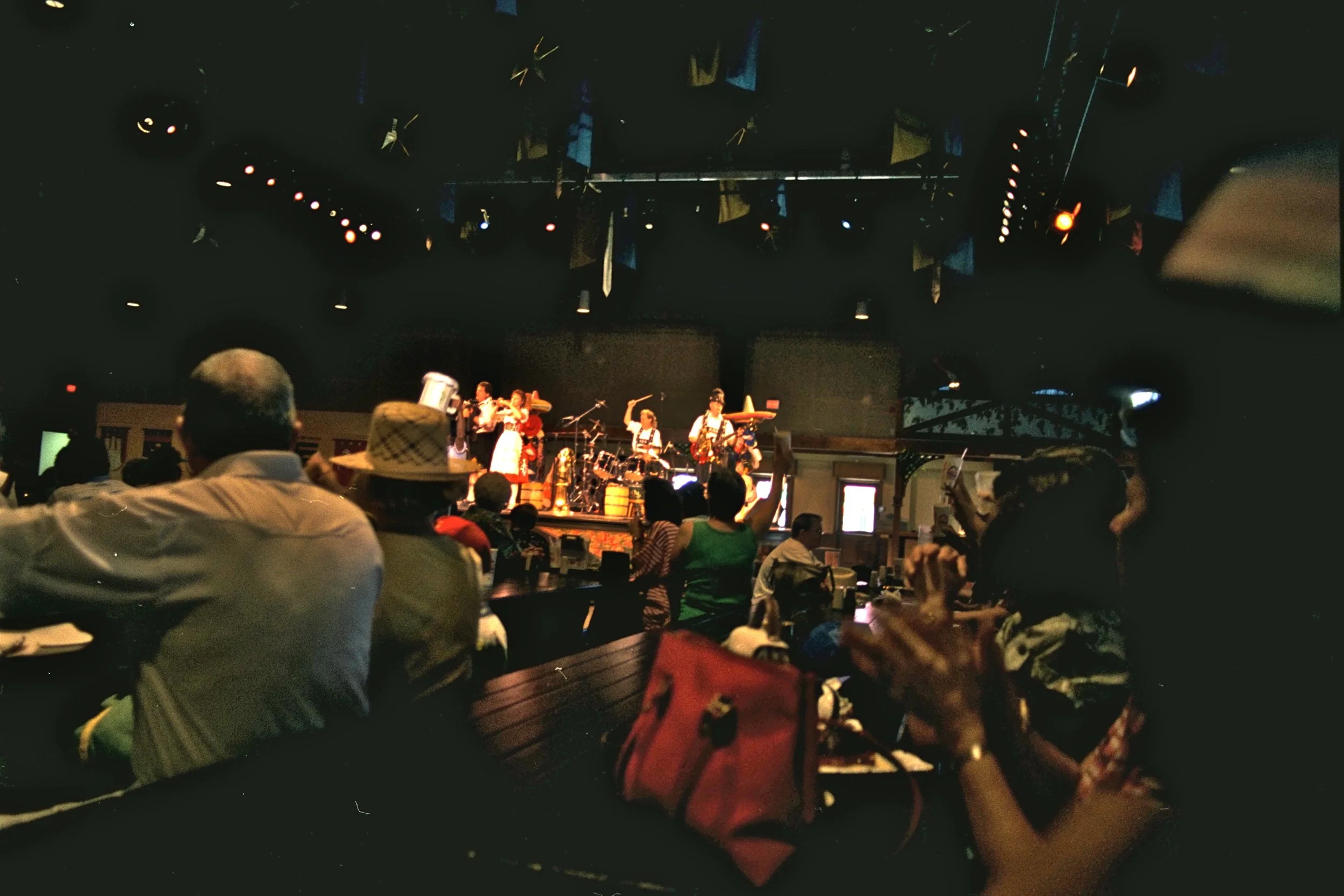 Sangerfest Halle Stage | Six Flags Fiesta Texas