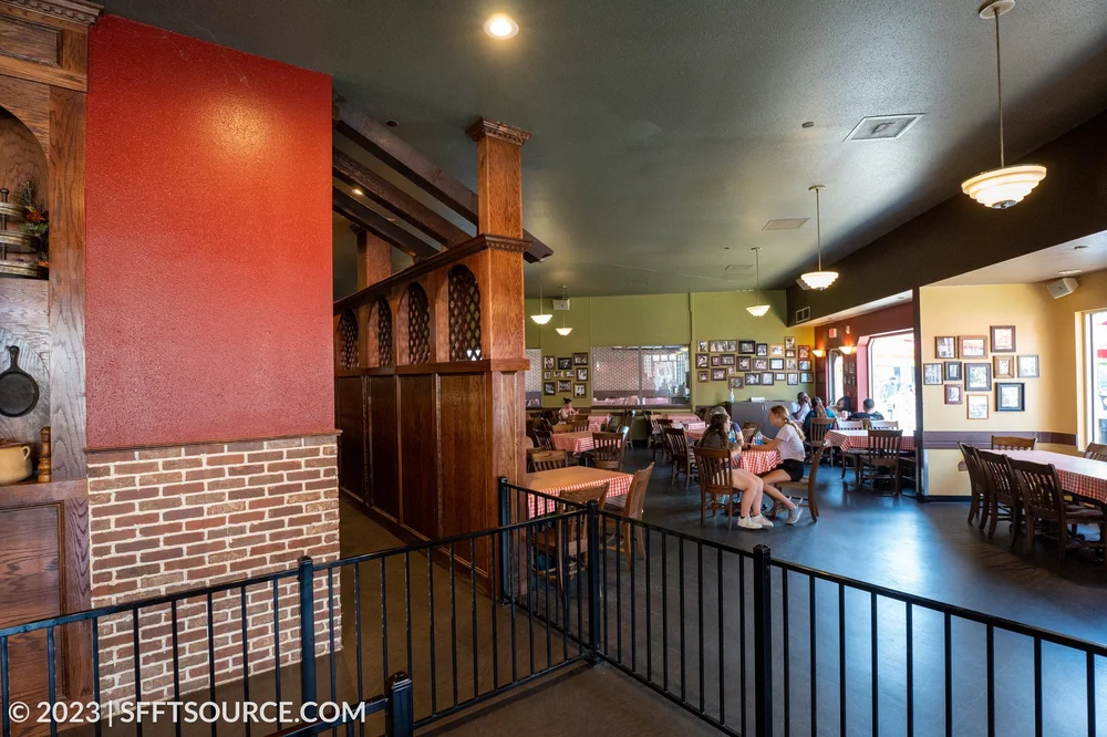 Primo's Pizzeria | Six Flags Fiesta Texas