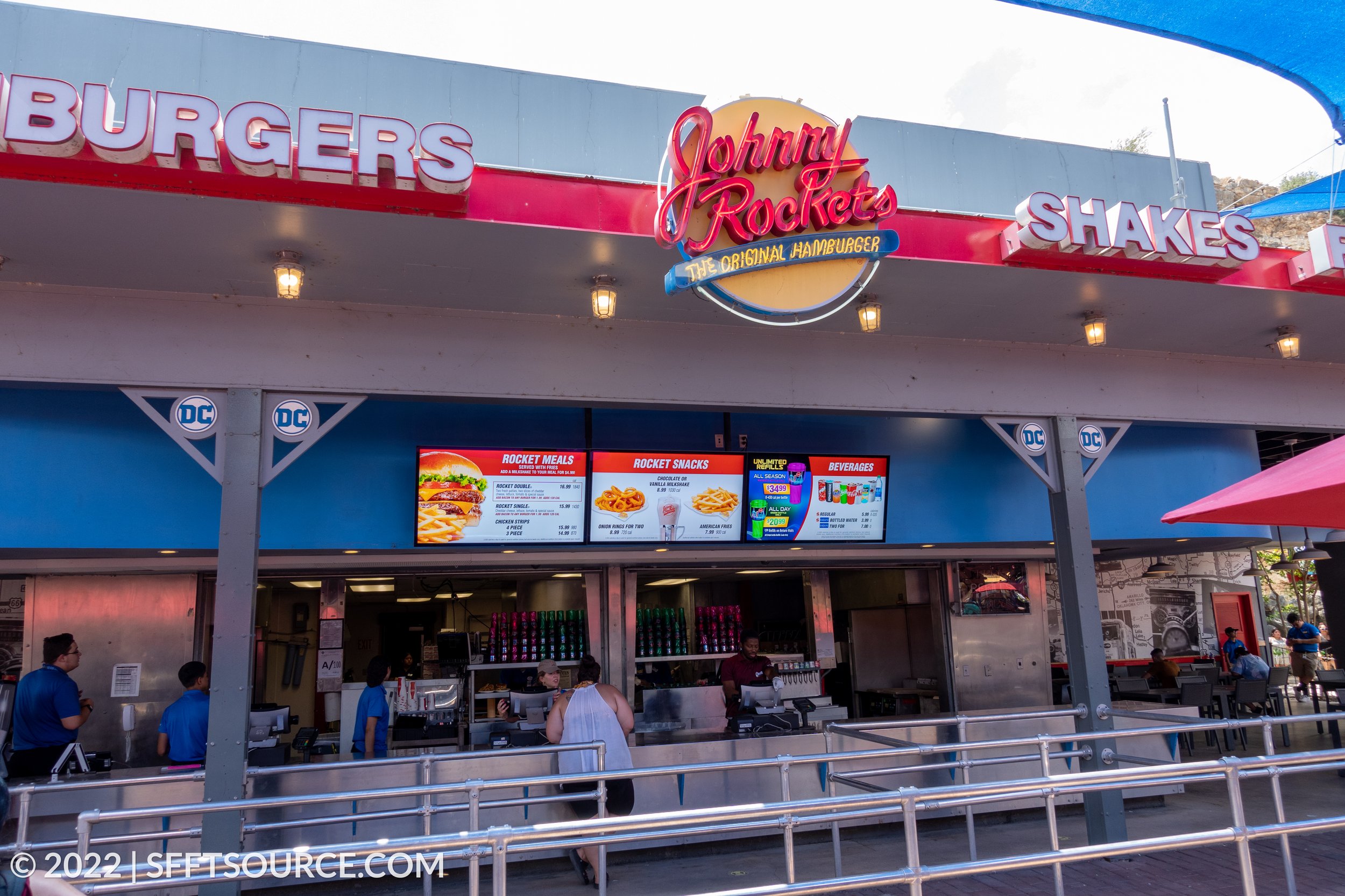 Johnny Rockets | Six Flags Fiesta Texas