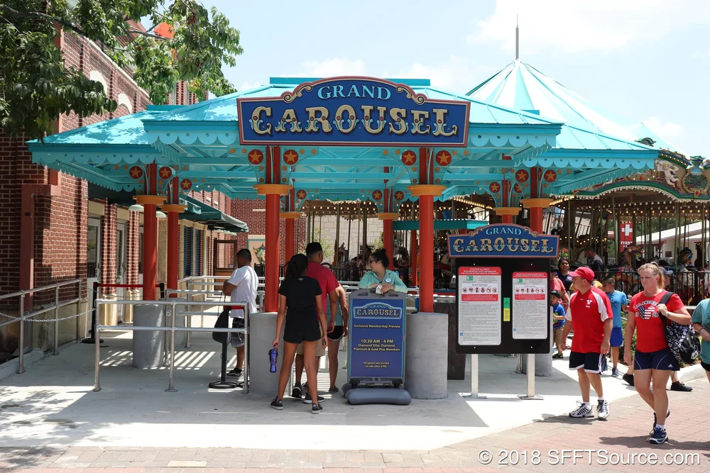 Grand Carousel Ride | Six Flags Fiesta Texas