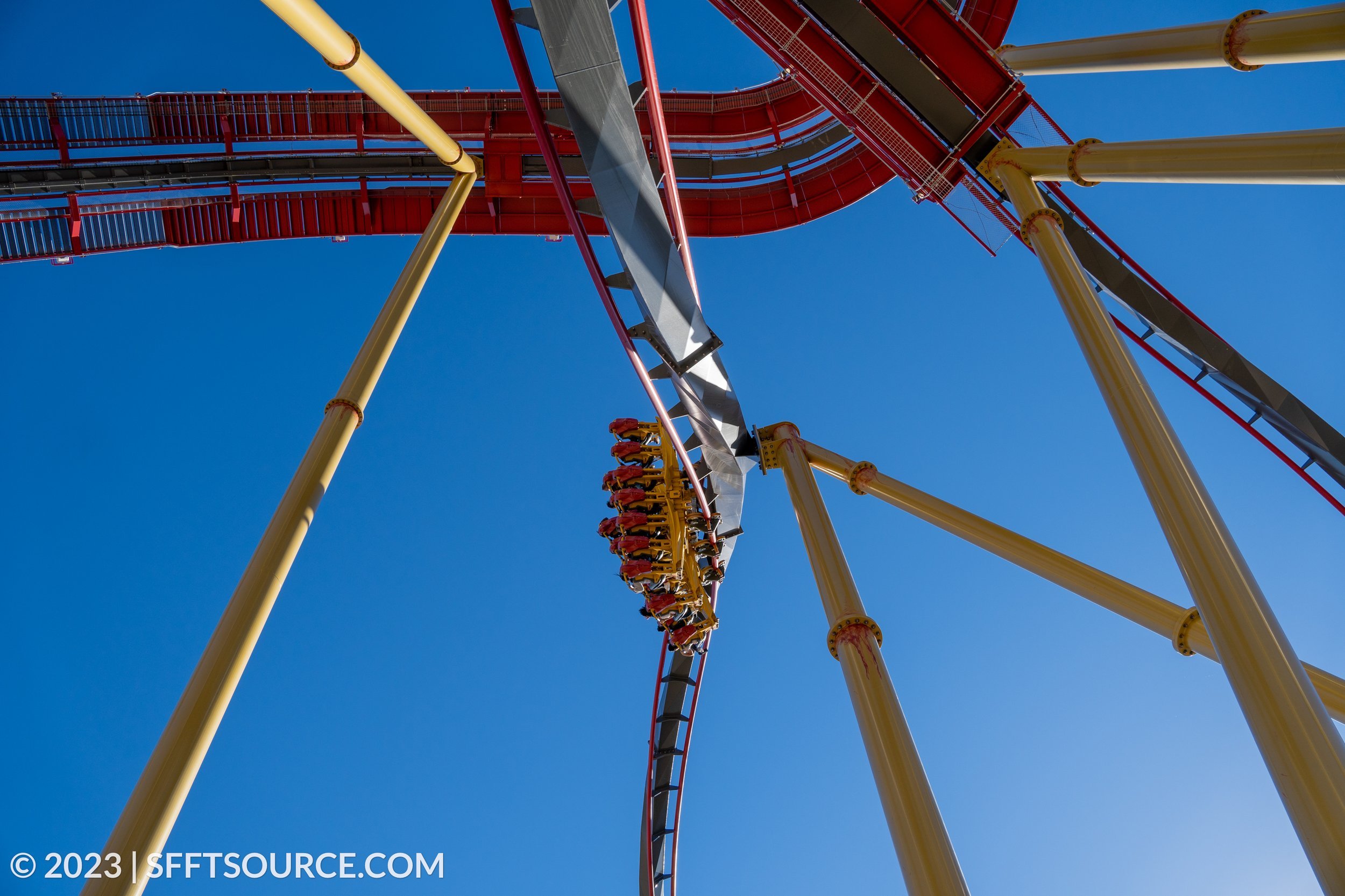 Dr. Diabolical's Cliffhanger Roller Coaster | Six Flags Fiesta Texas