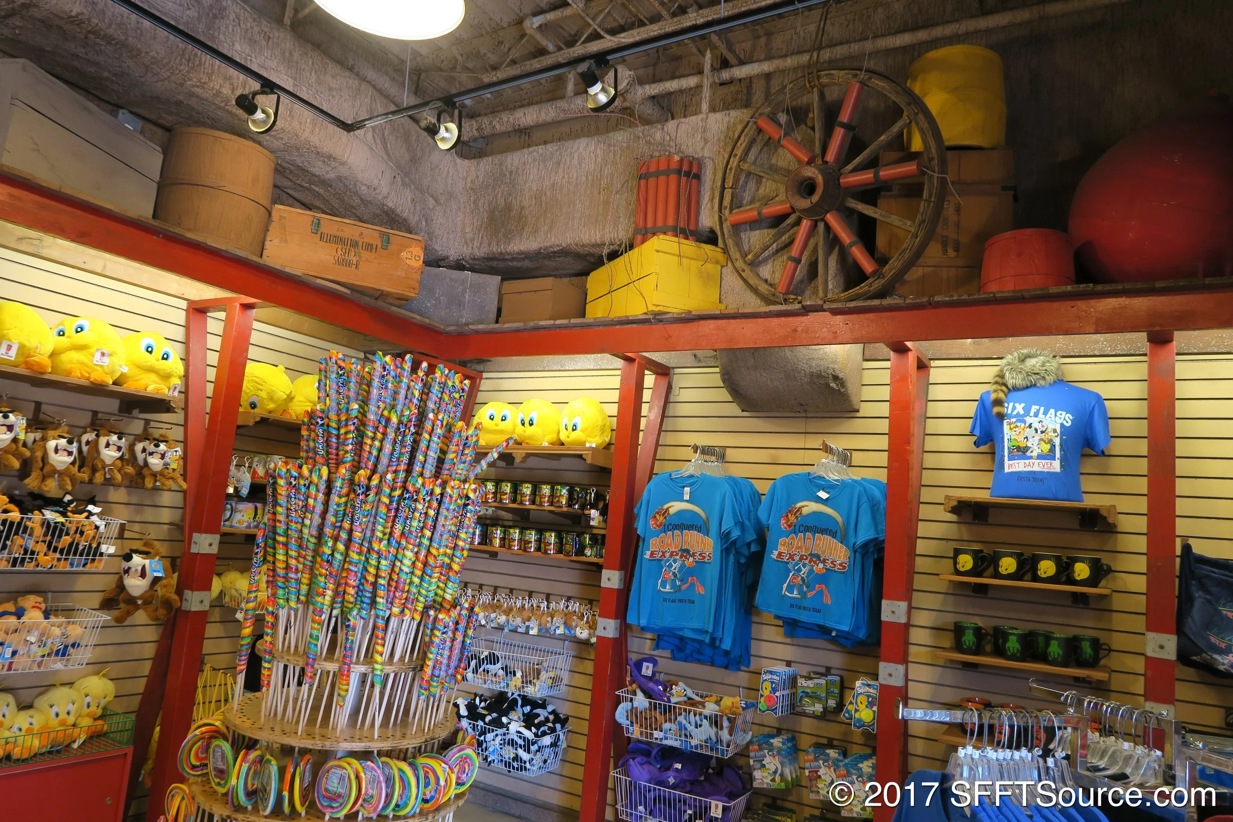 ACME Company Store | Six Flags Fiesta Texas