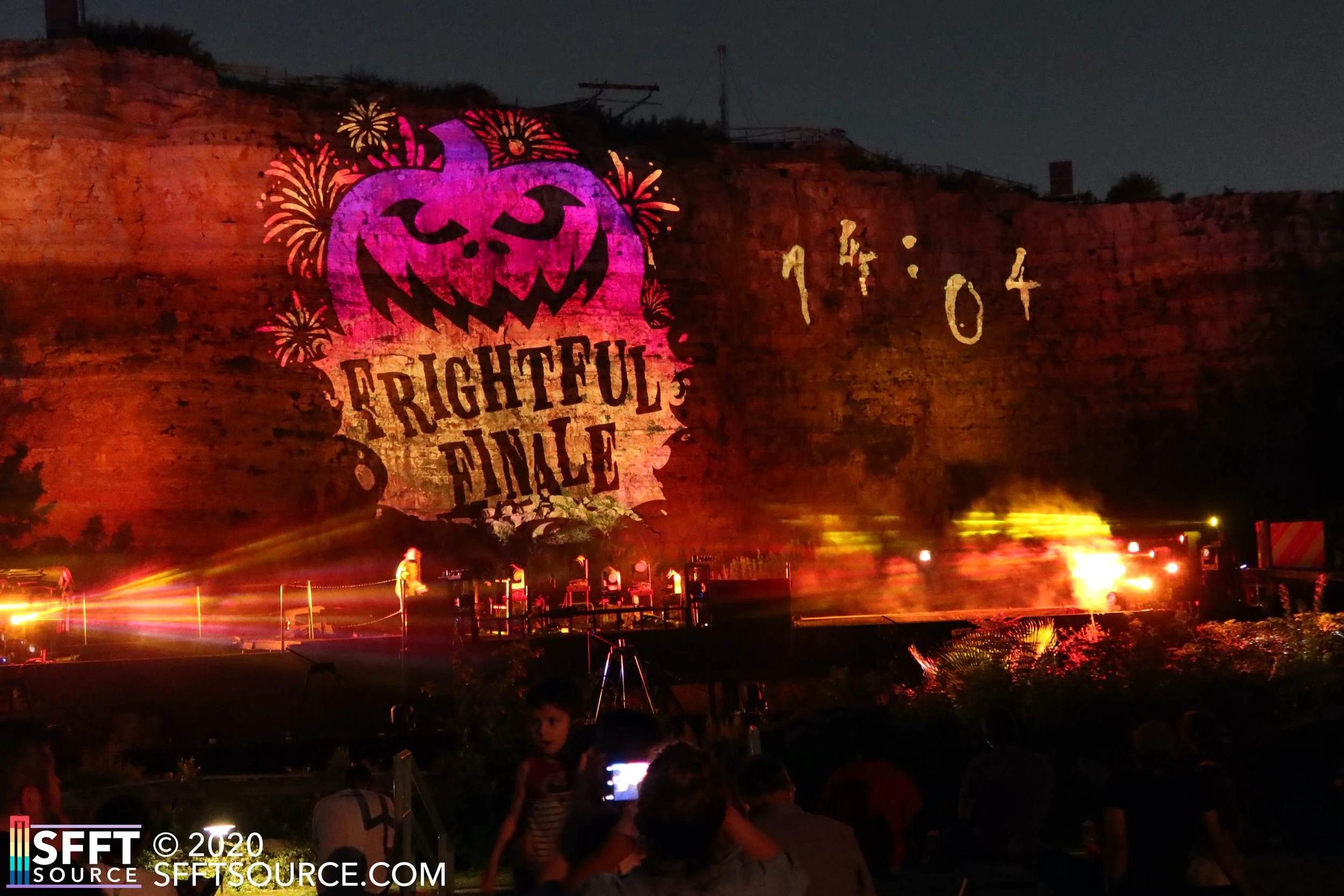 Lone Star Lil's Amphitheater | Six Flags Fiesta Texas