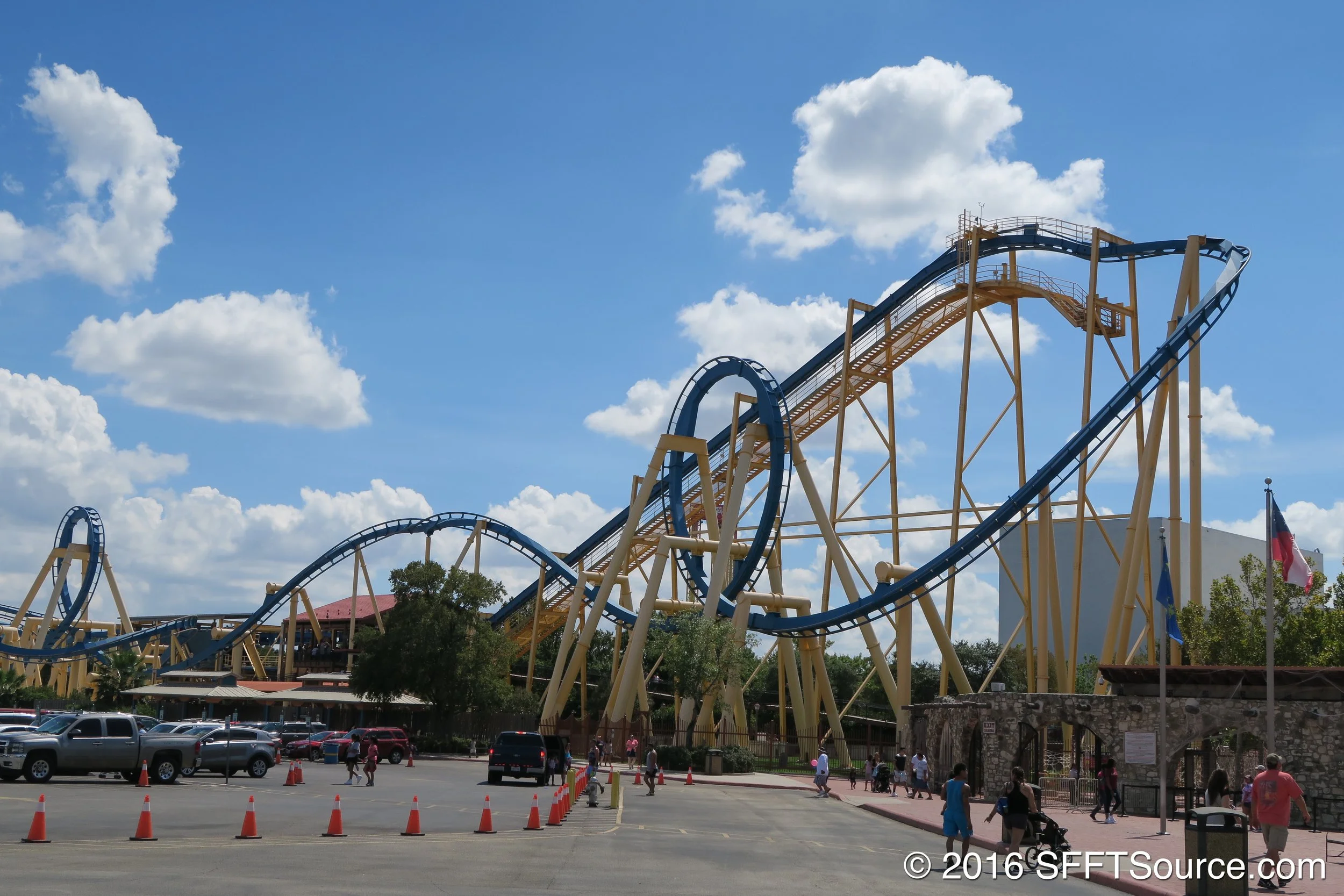 Goliath Roller Coaster | Six Flags Fiesta Texas