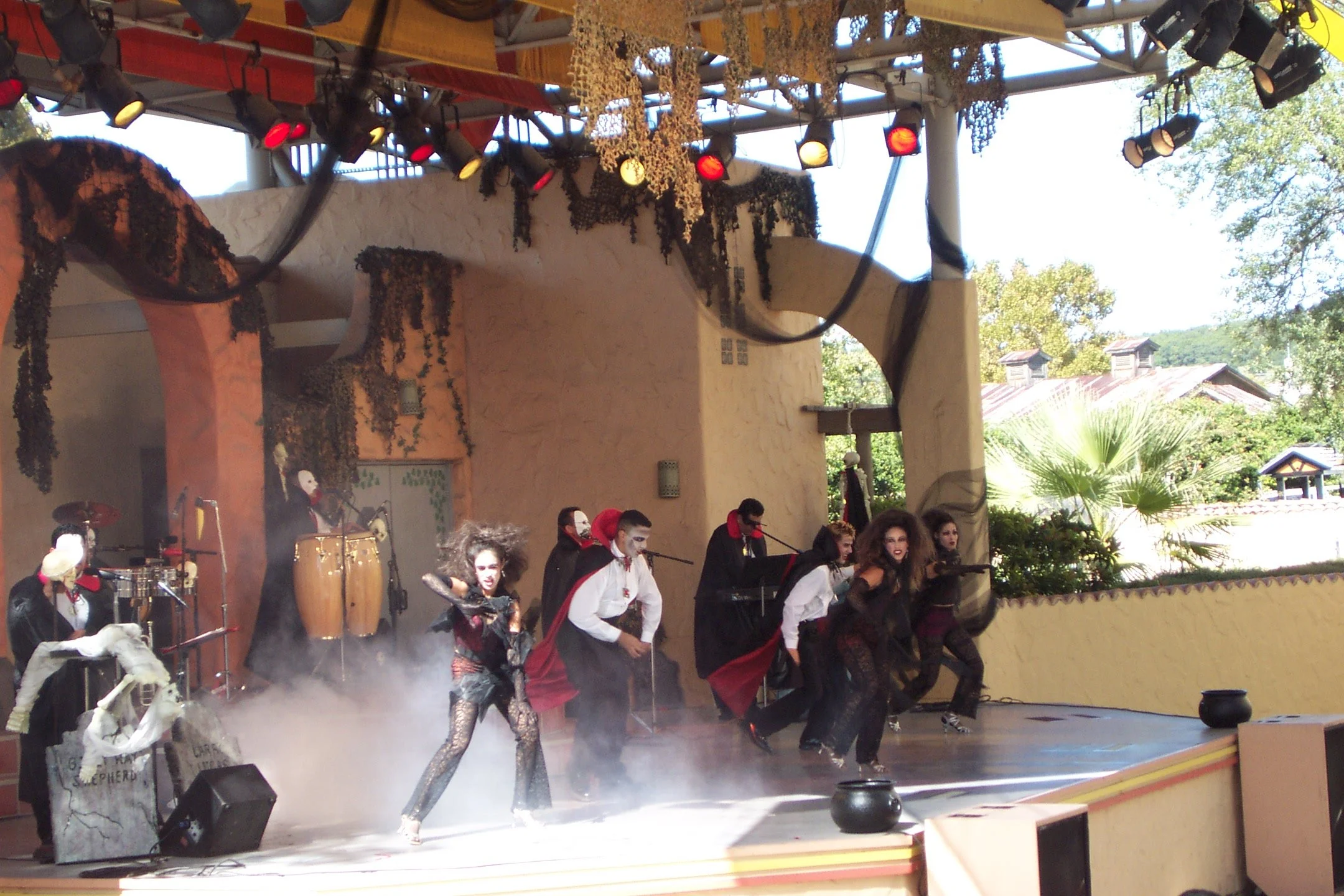 Teatro Fiesta | Six Flags Fiesta Texas