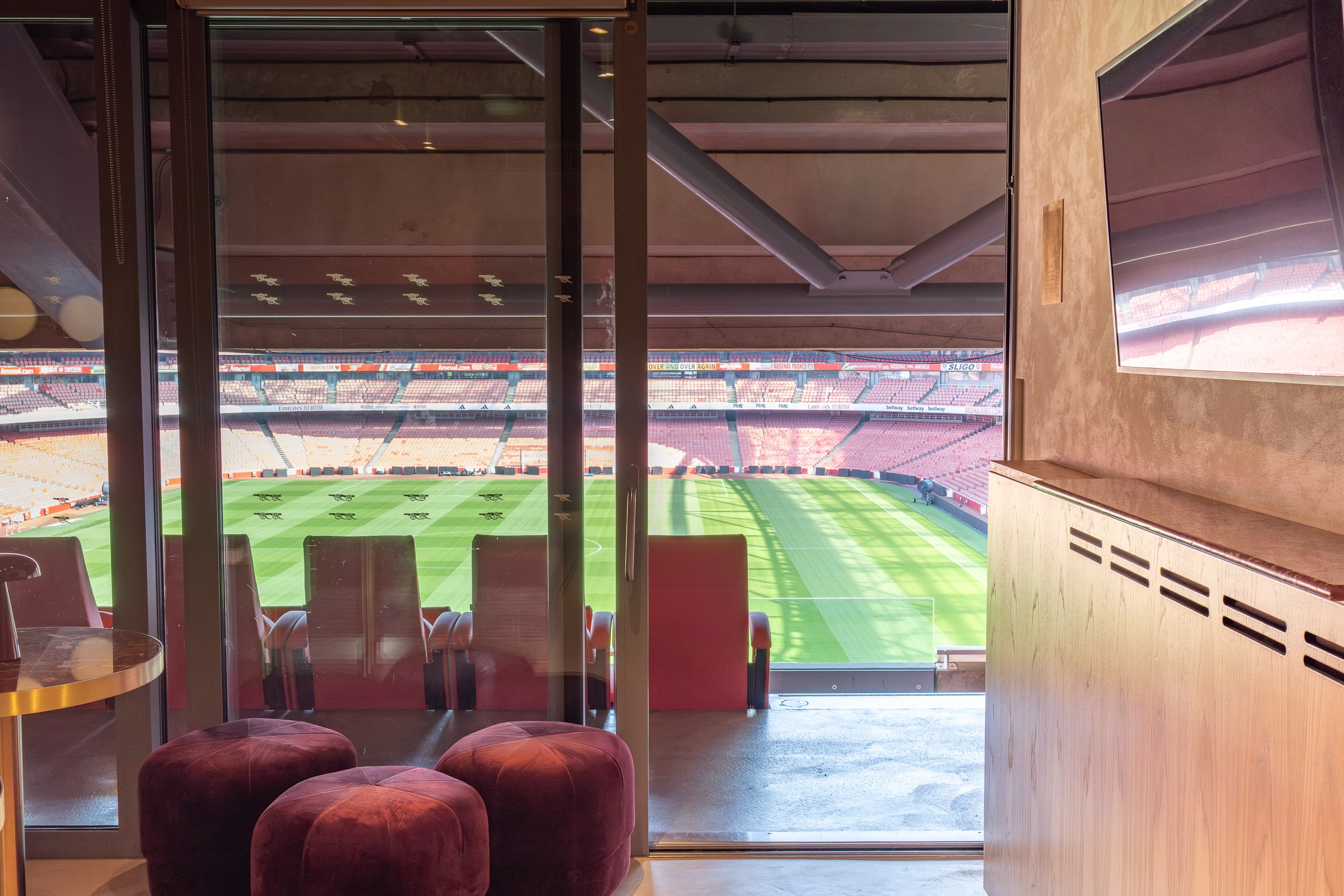 Expedia - Arsenal Stadium — Westgreen Construction