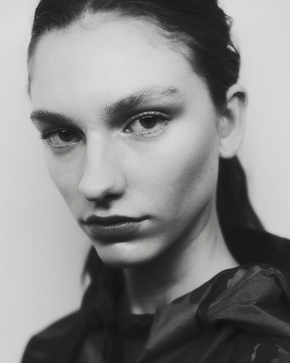 Hannah r BOOK — Signed Model Management