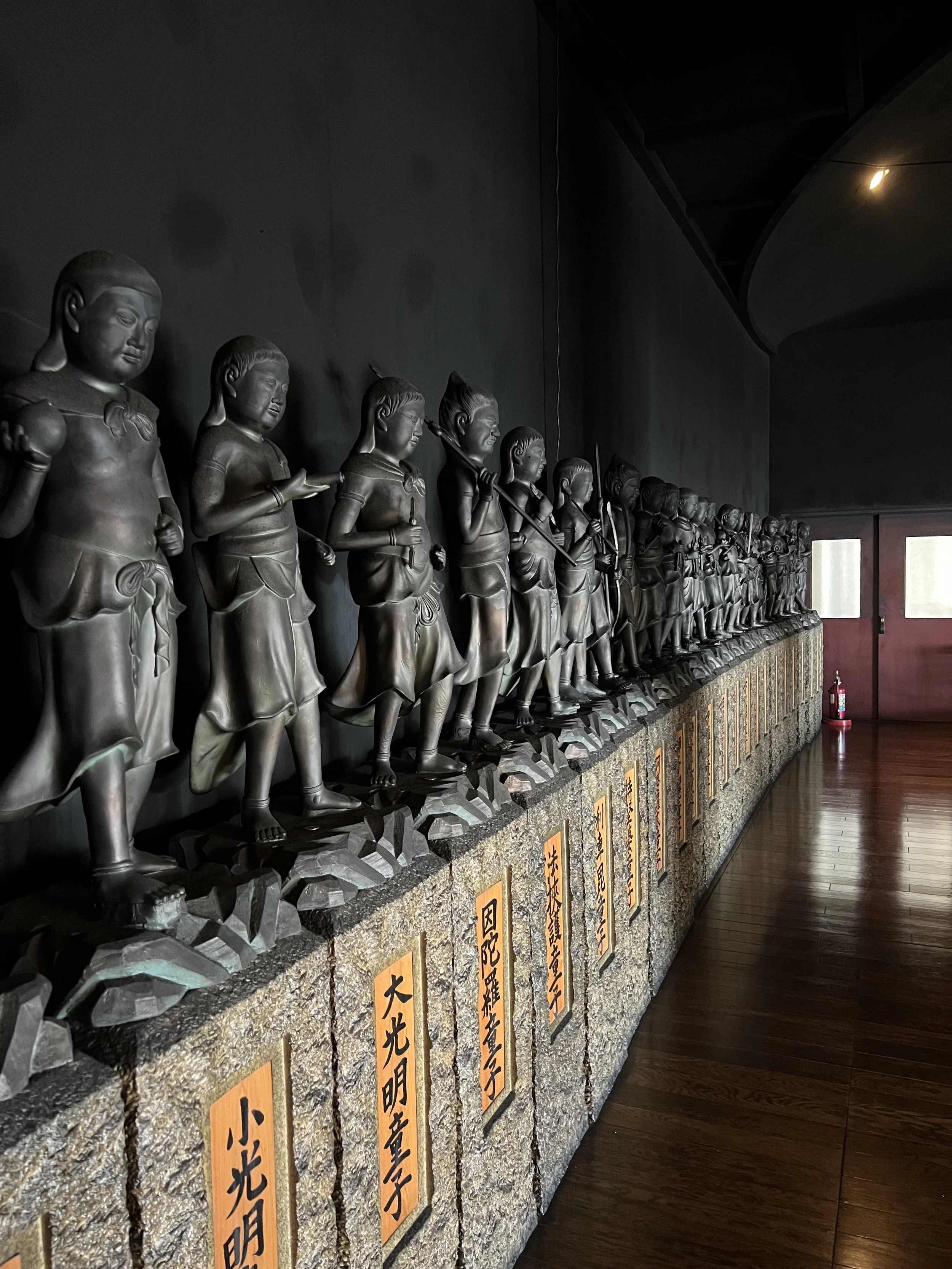 Tokyo to Enoshima: Your Guide to the Perfect Seaside Day Trip — Travely ...