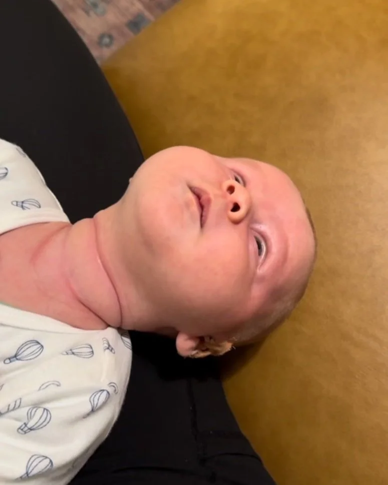 Baby Guppy Stretch: How to Improve Neck Mobility and Tummy Time Success ...