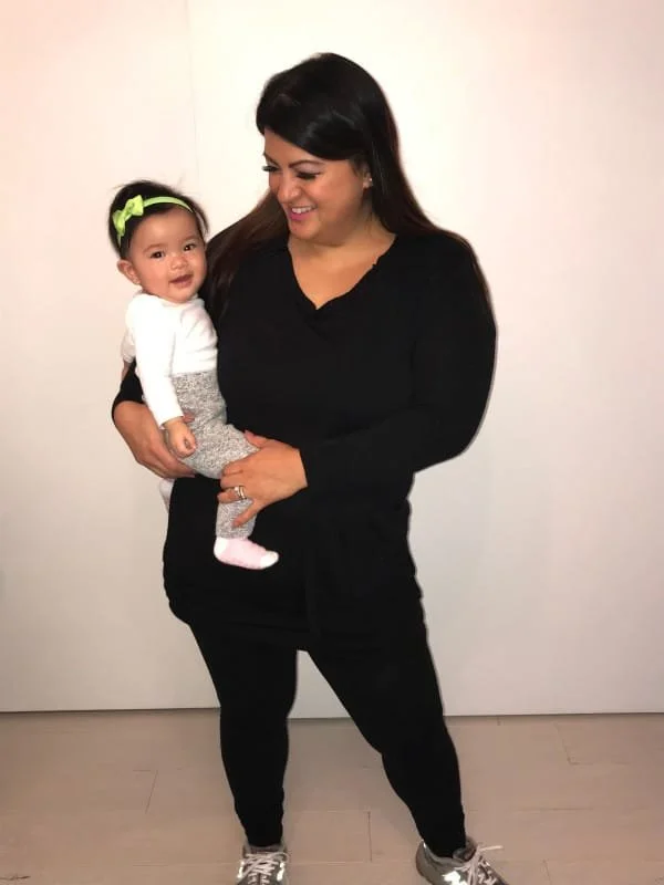 Healthy Posture: How to hold and lift your baby - Toronto — Proactive ...