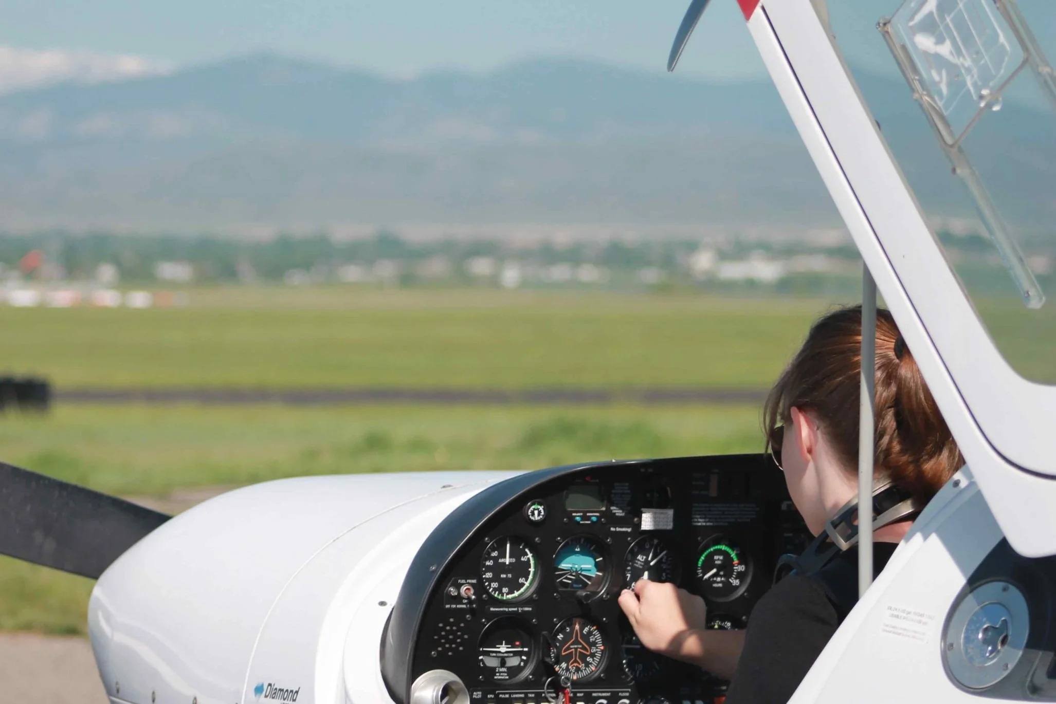 Introductory Flights | Take Off Today — Leading Edge Flight Training