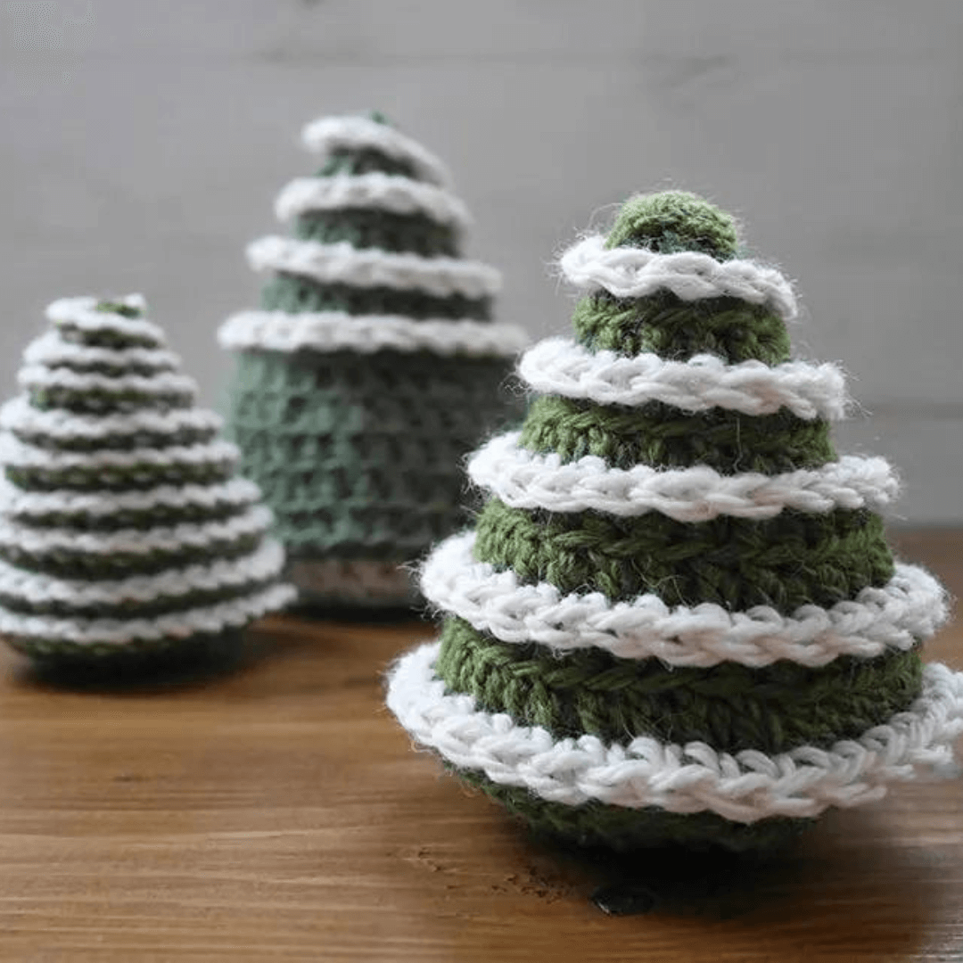 12 Quick Christmas-Themed Crochet Patterns | Elimee Designs | Crochet ...