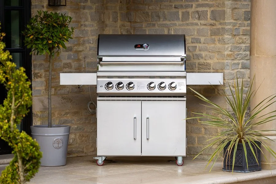 Whistler Grills and Outdoor Kitchens | GÖKOTTA