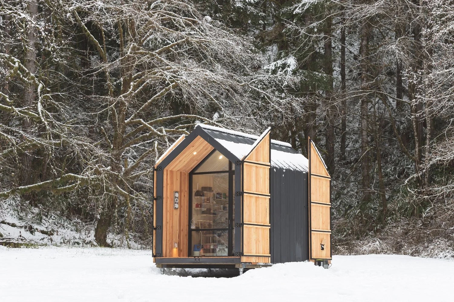 A MODERN, TURNKEY SPACE TO DREAM & CREATE — Drop Structures