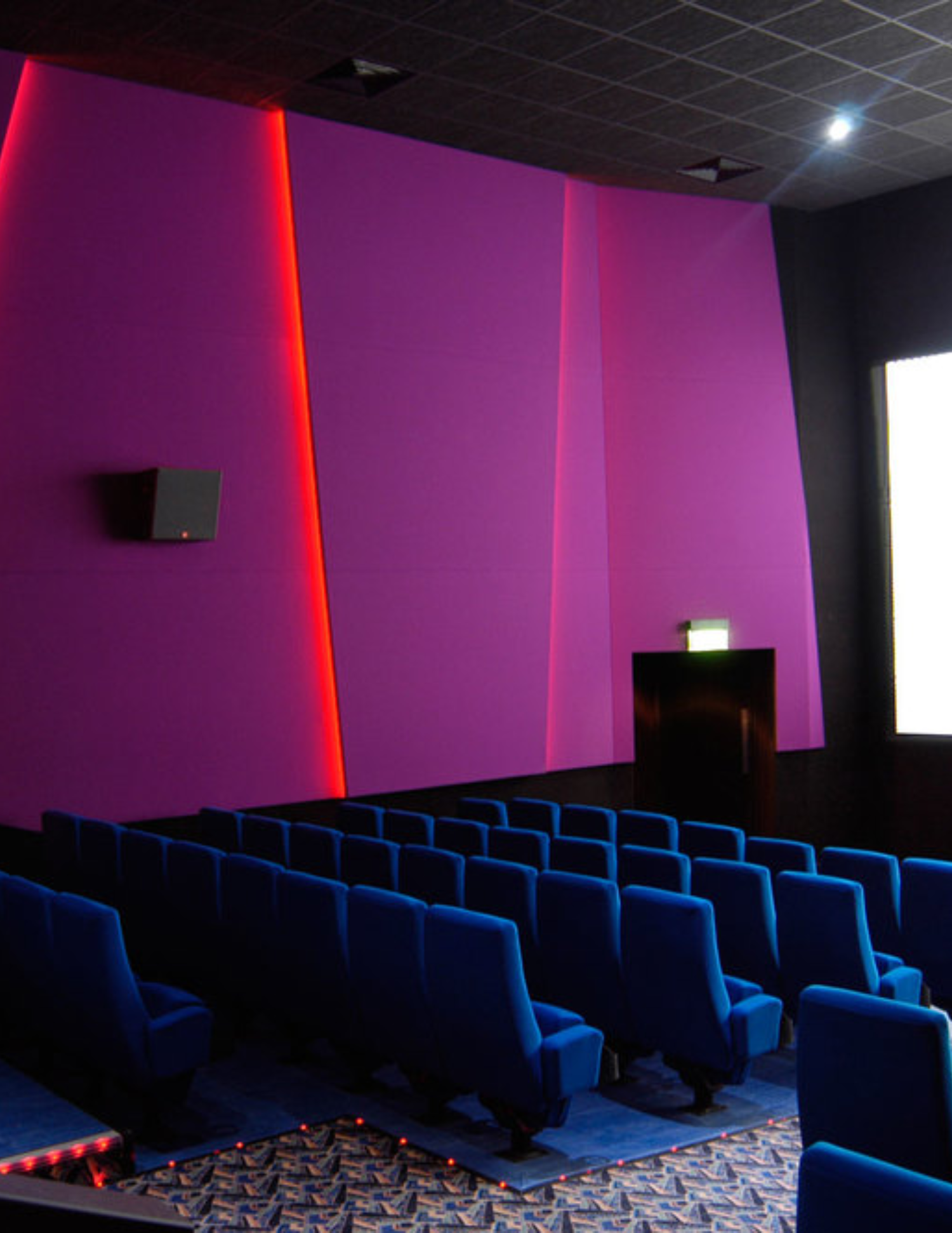 eomac Cinema - Pro-Stretch System — SOUND-RITE INC.