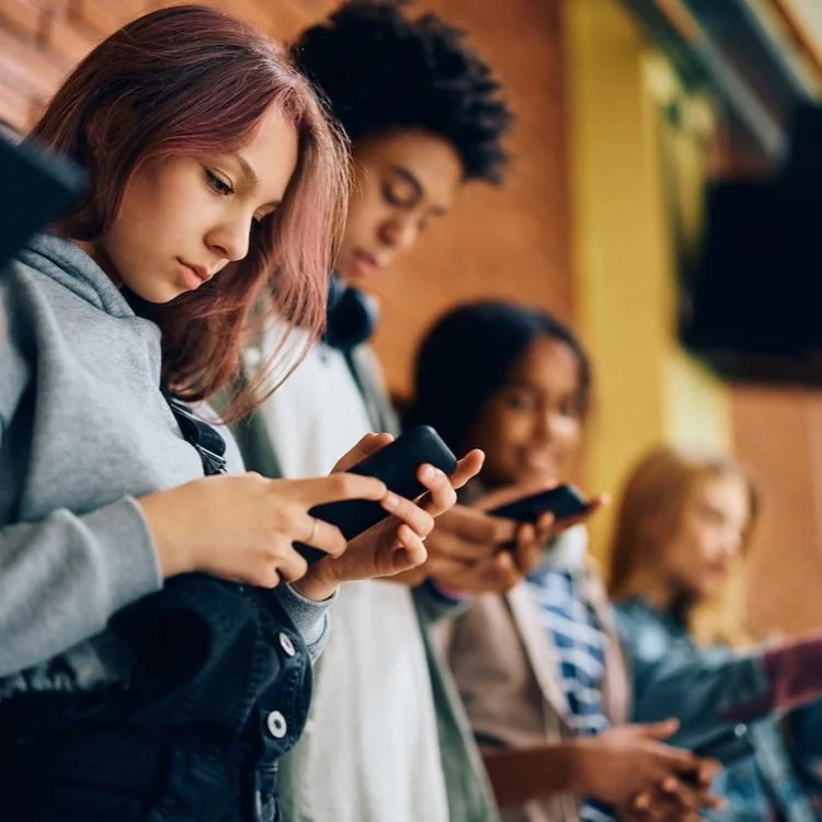 The Impact of Social Media on Teenagers’ Self-Esteem: A Closer Look ...